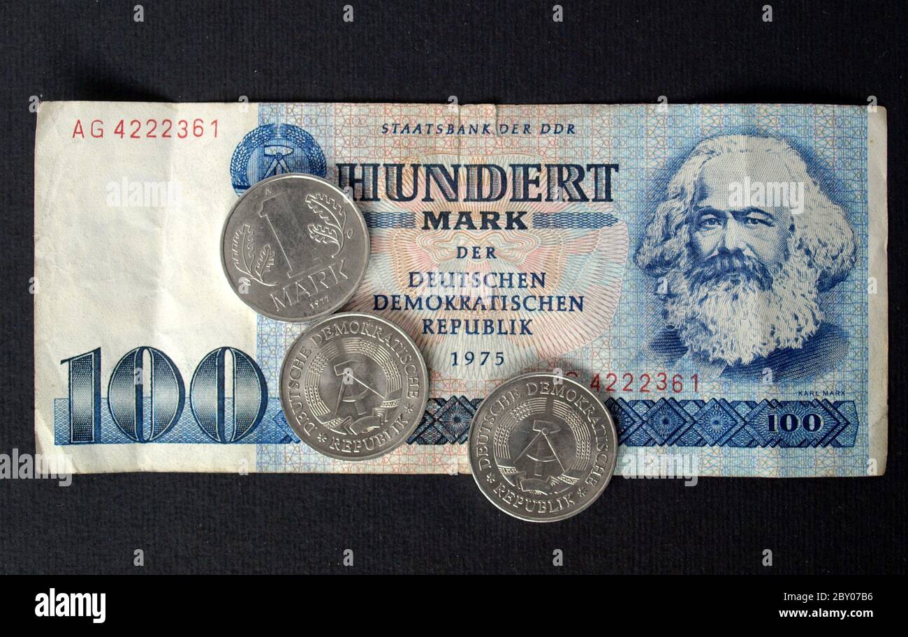 Vintage german bank note hi-res stock photography and images - Alamy