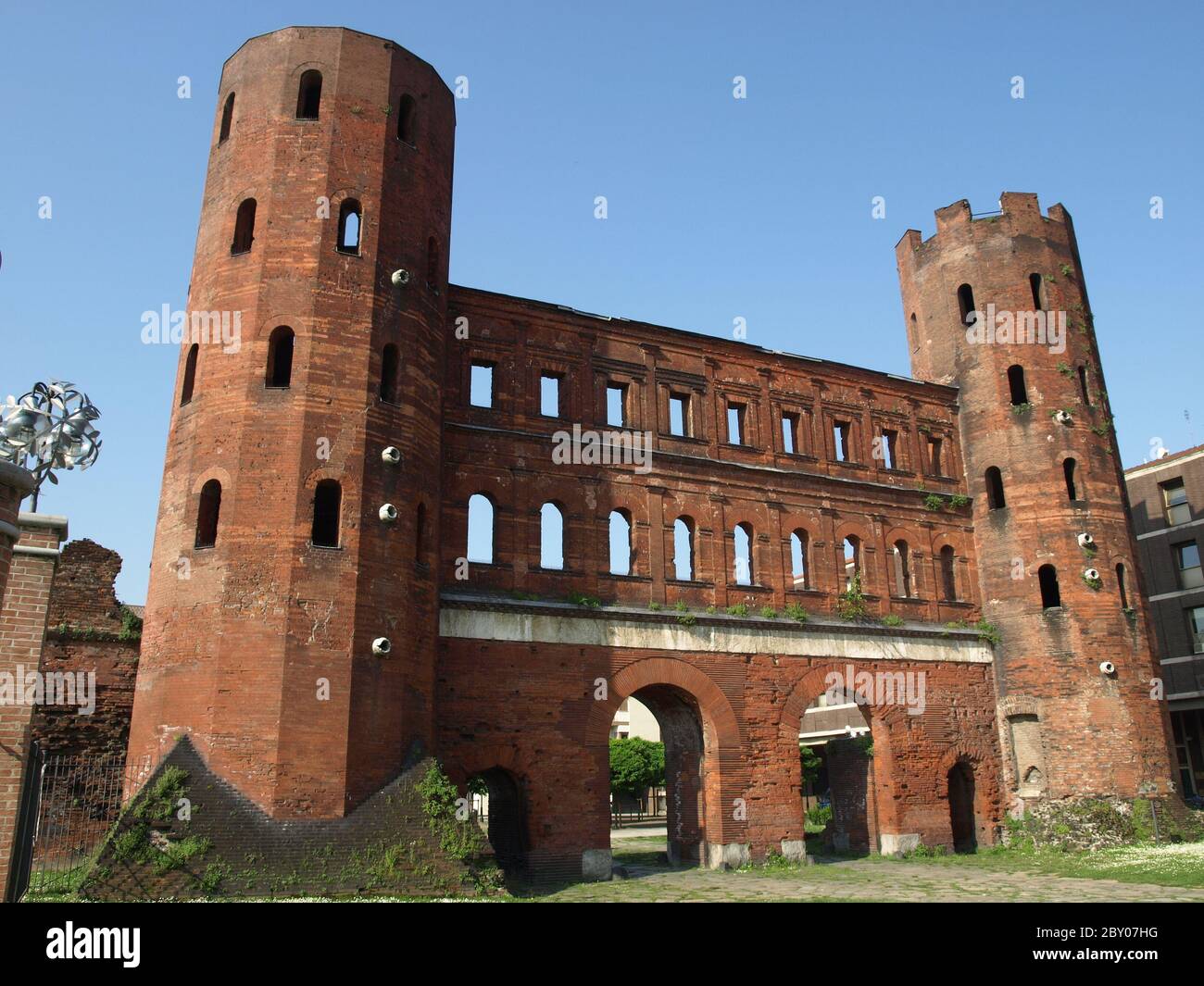 Ancient roman city gates of turin hi-res stock photography and images ...