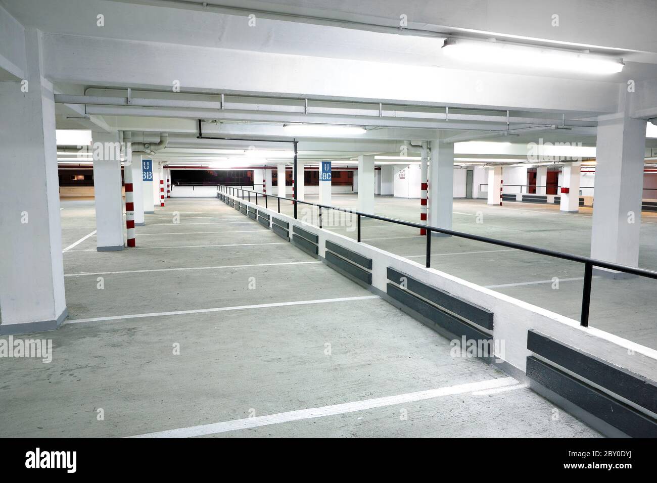 Interior multi story car park hi-res stock photography and images - Alamy