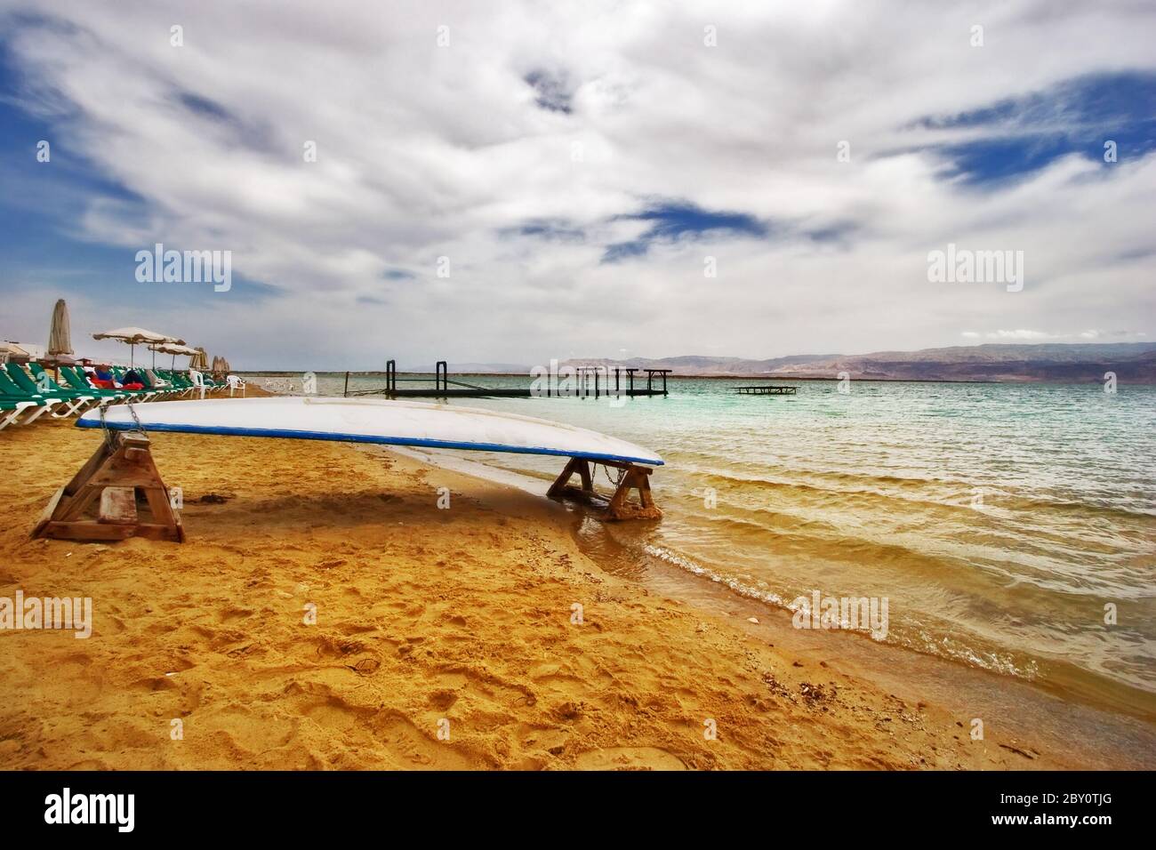 Oasis medical hi-res stock photography and images - Alamy