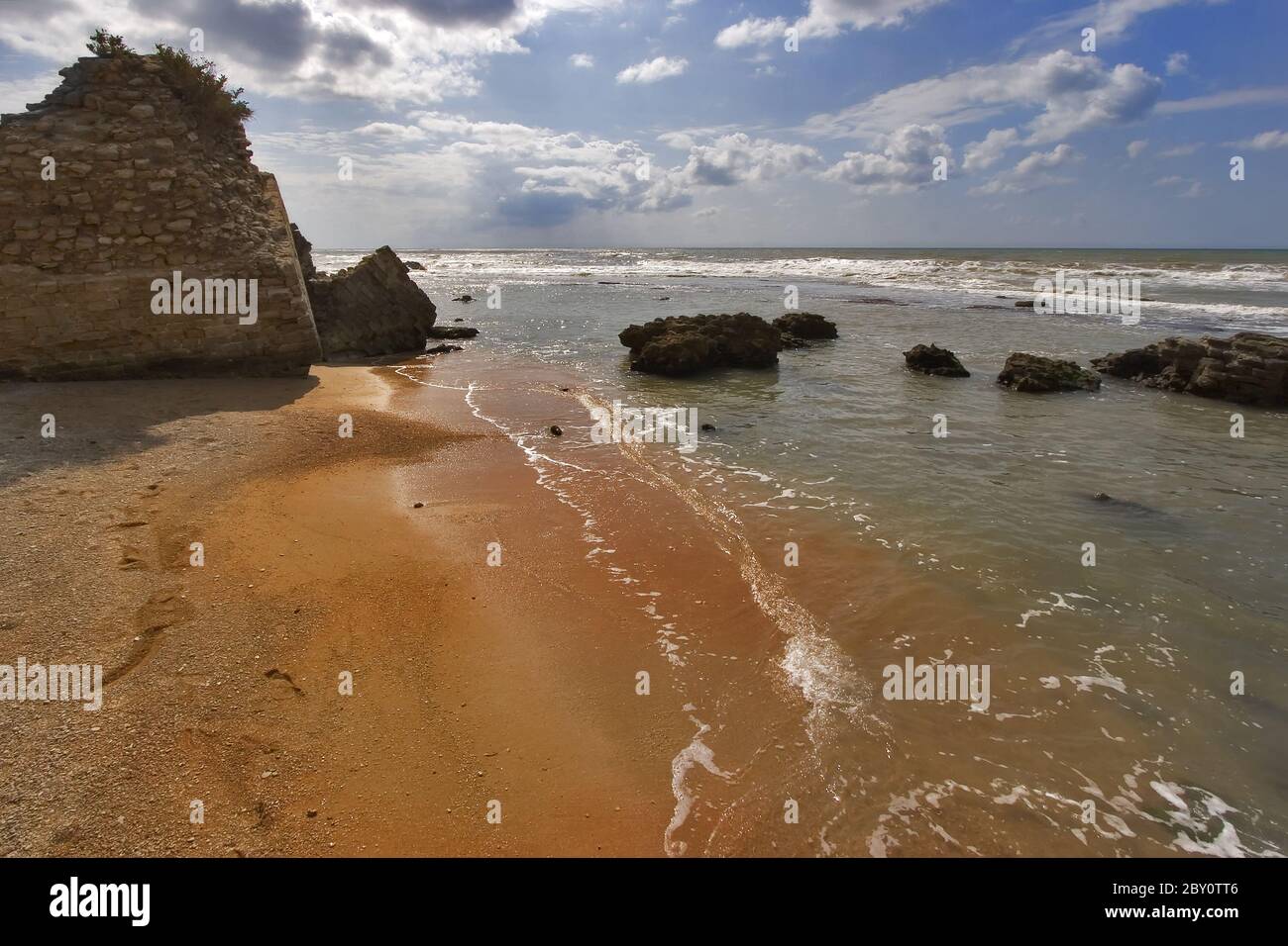 Damp climate hi-res stock photography and images - Alamy