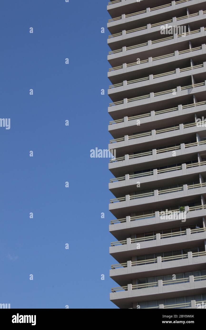 Side by side office building hi-res stock photography and images - Alamy