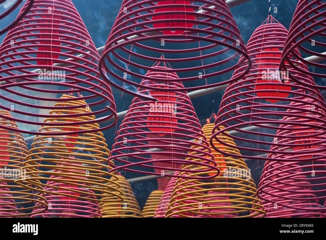 Chinese roof patterns hi-res stock photography and images - Alamy