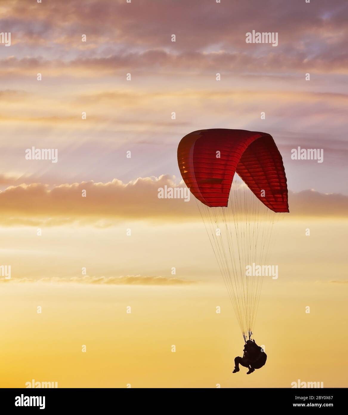Flight on an operated parachute Stock Photo - Alamy