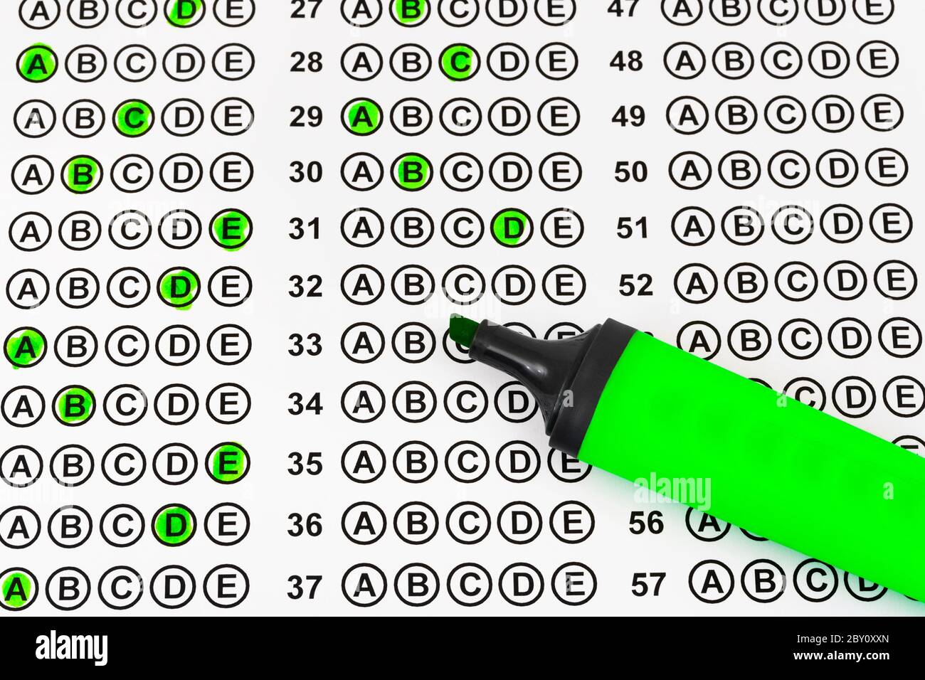 Hand marker filling questionnaire hi-res stock photography and images ...