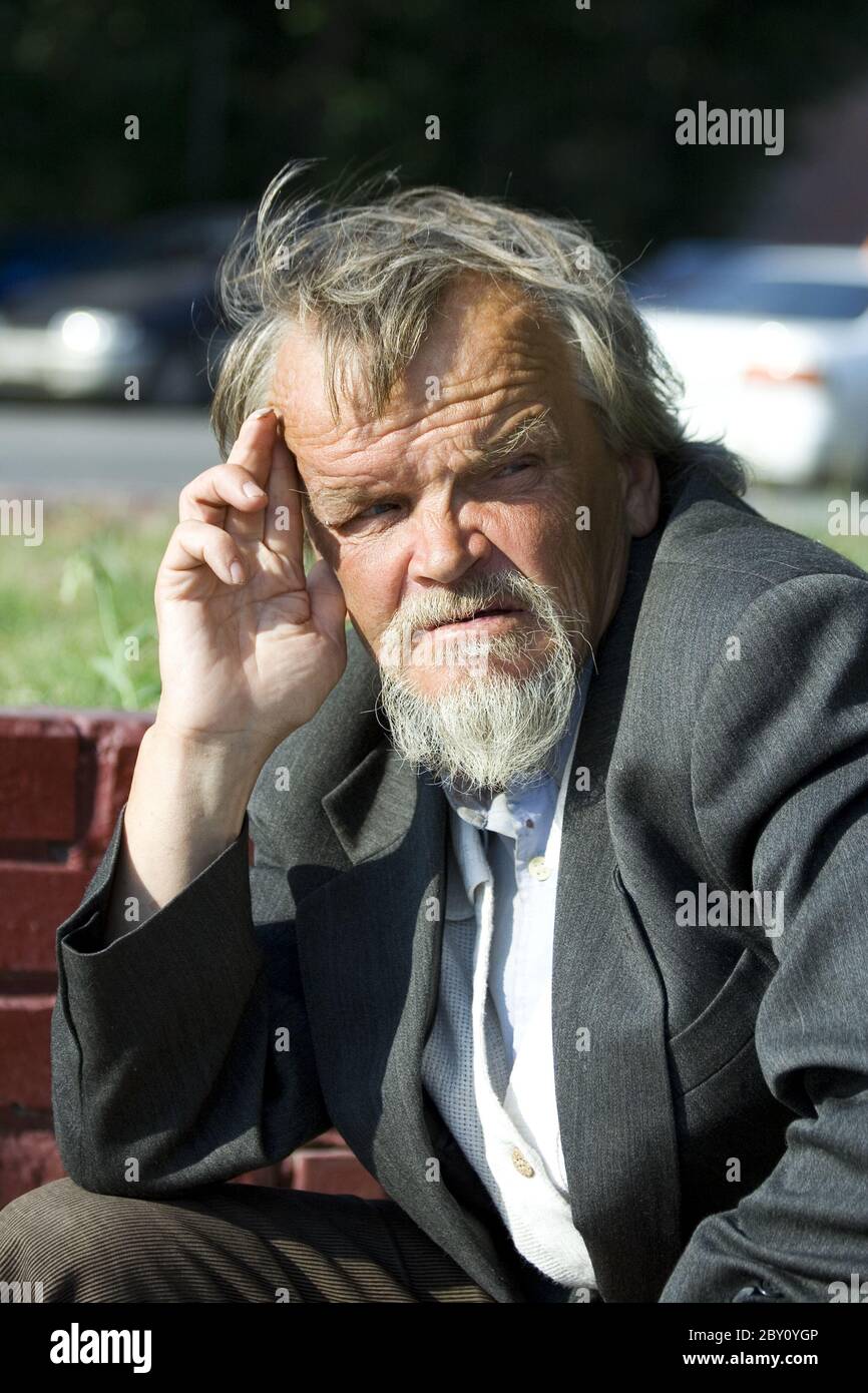 Sad old man Stock Photo - Alamy