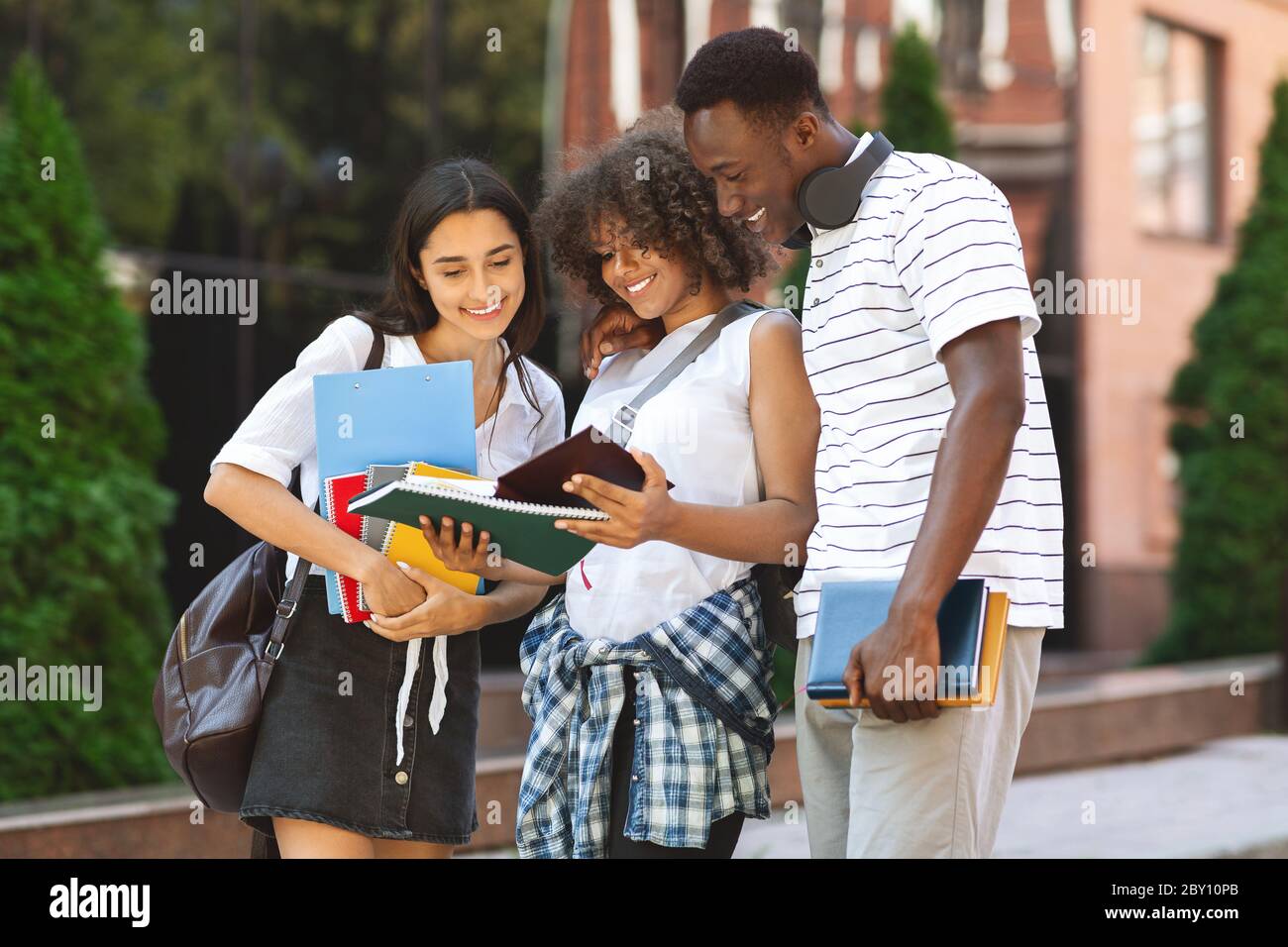 College curriculum hi-res stock photography and images - Alamy