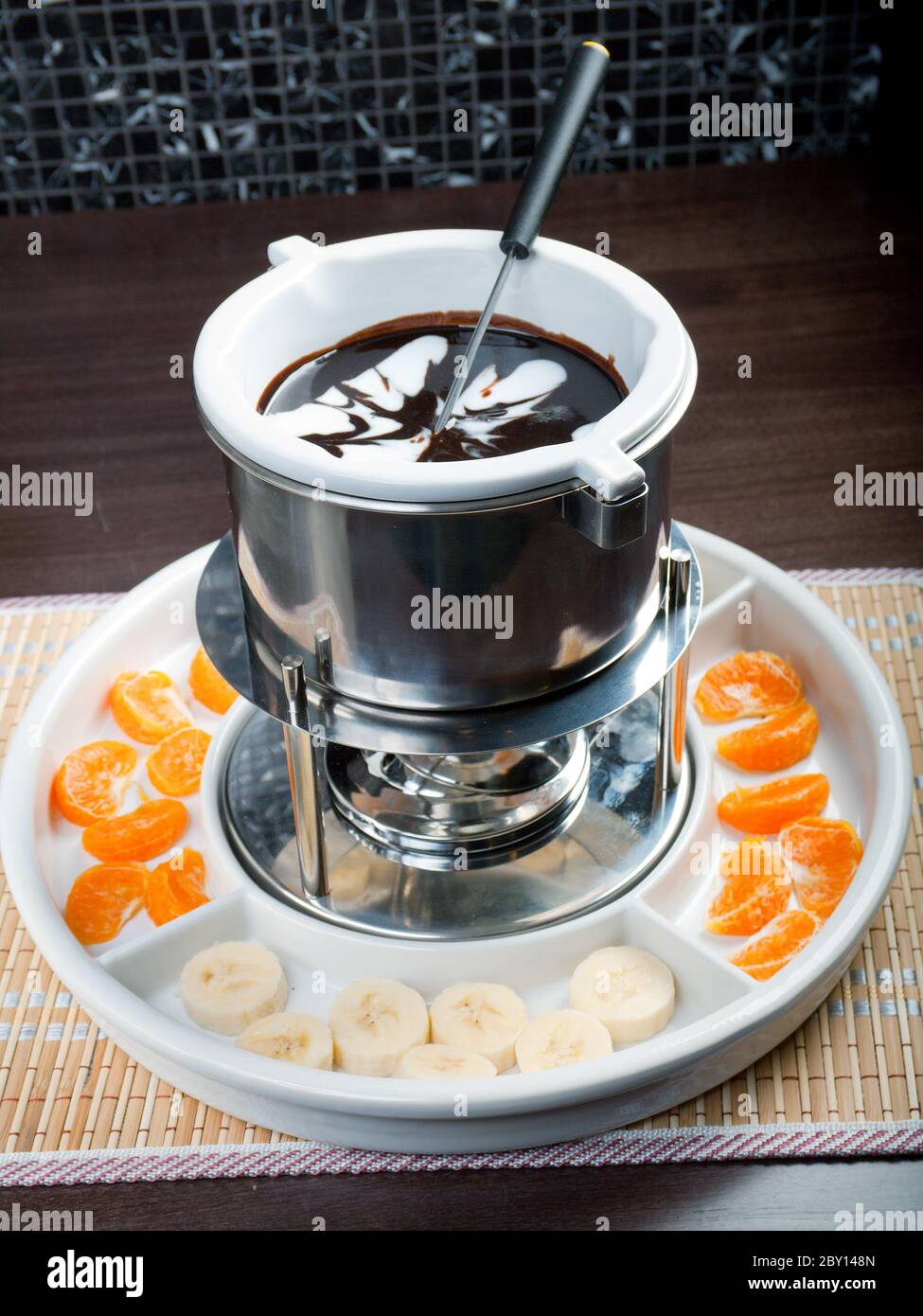 Fruit fondue hi-res stock photography and images - Alamy
