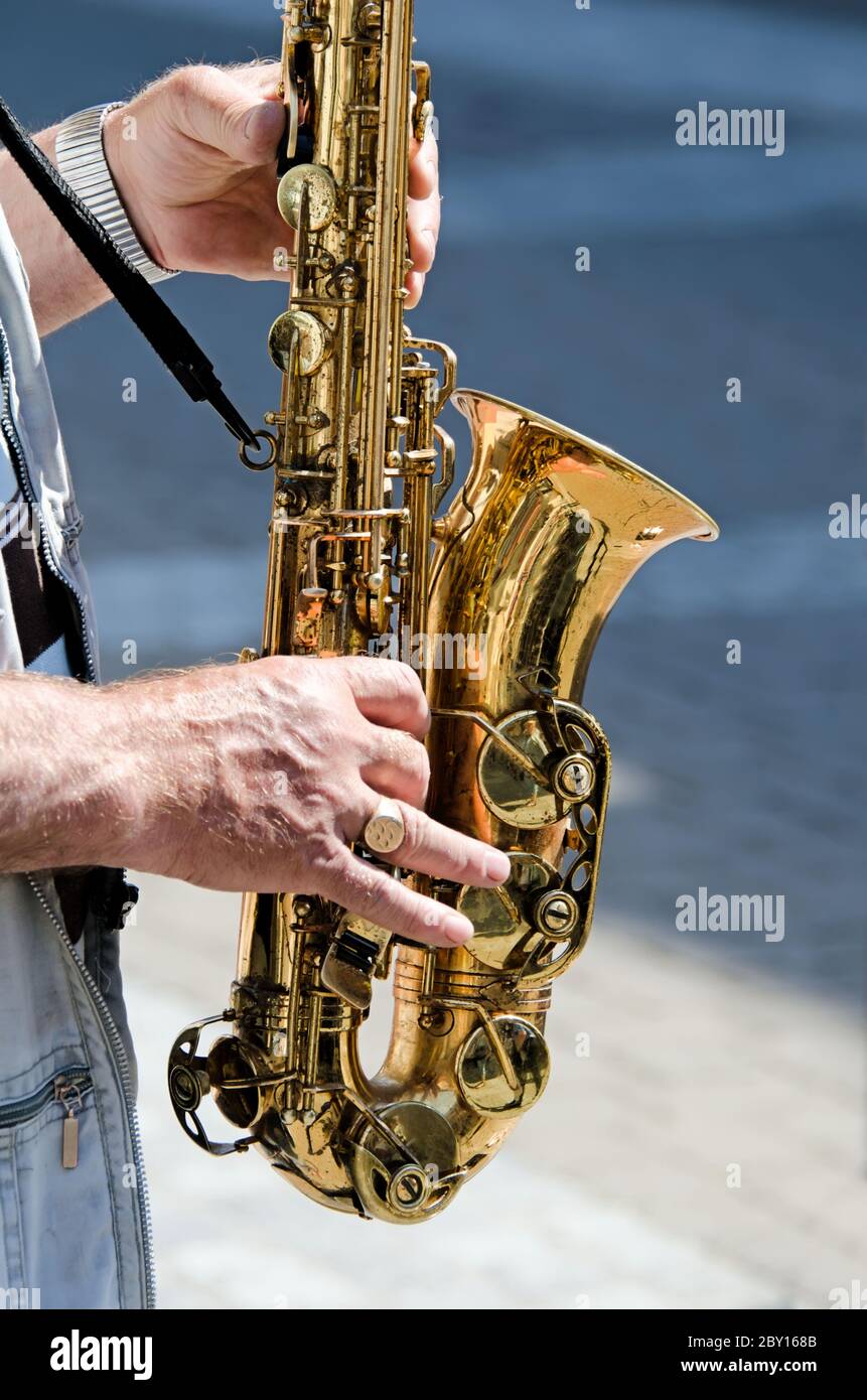 Saxophone player hi-res stock photography and images - Alamy
