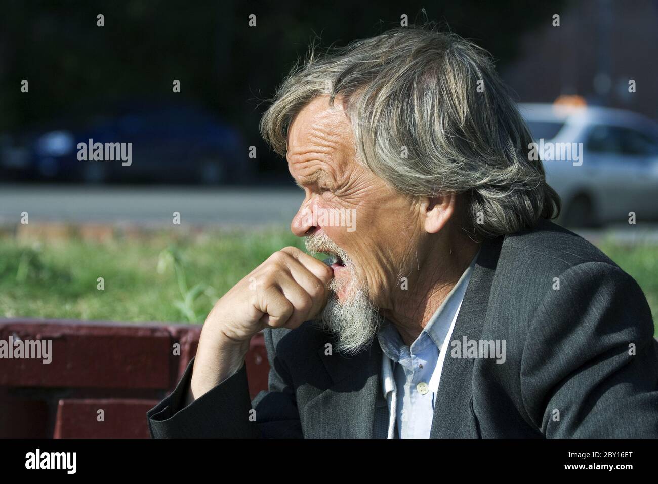Sad old man Stock Photo - Alamy
