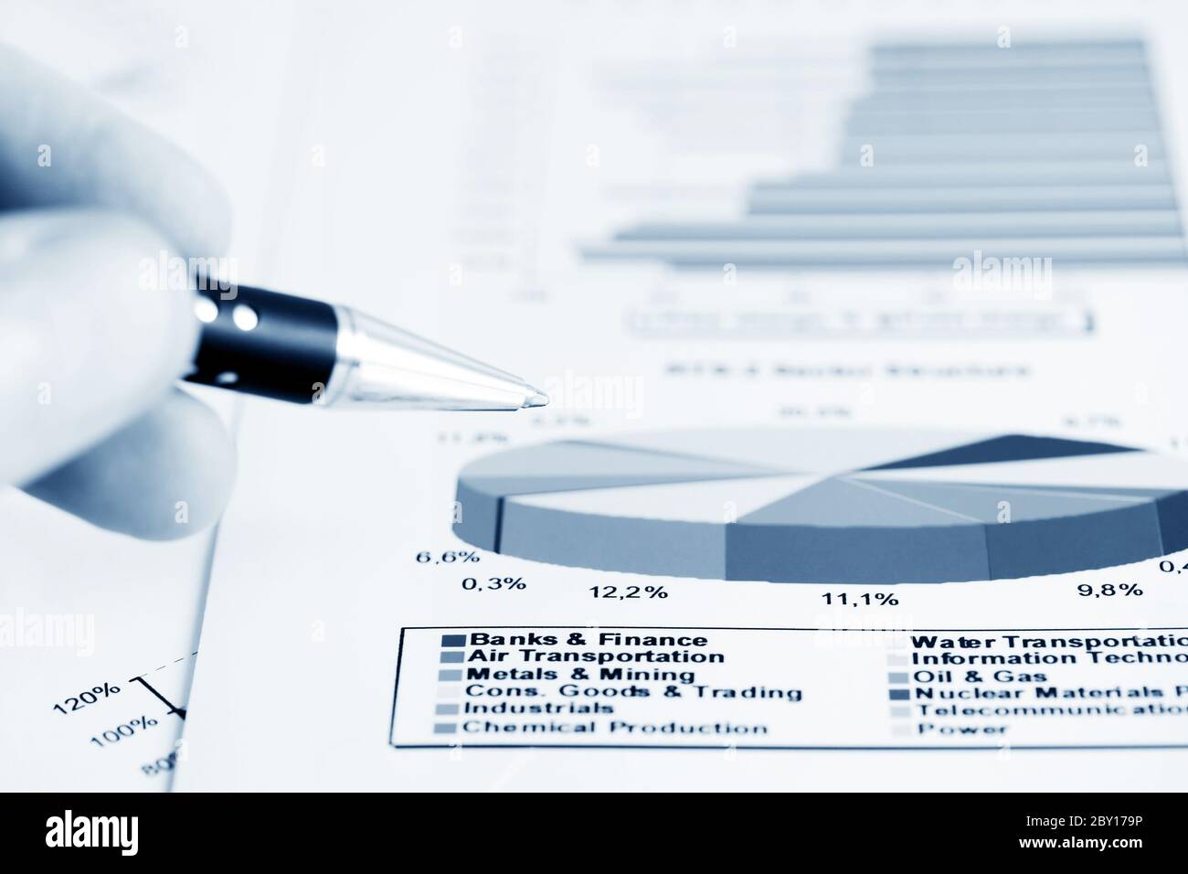 Stock market reports analysis Stock Photo - Alamy