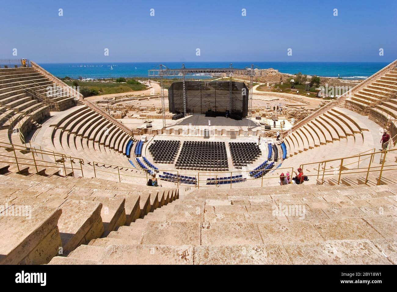 Amphitheater acoustics hi-res stock photography and images - Alamy