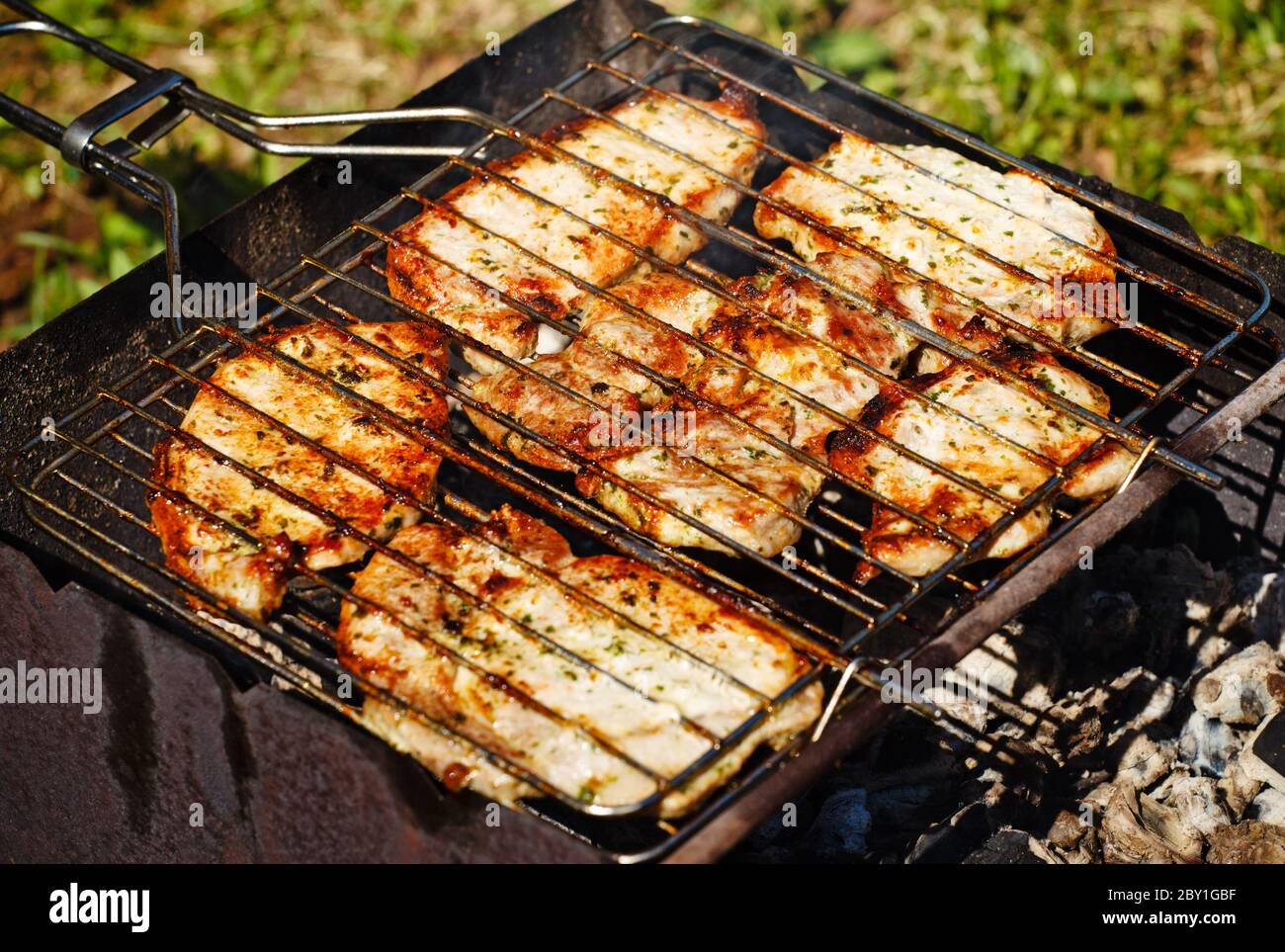 Barbeque outside hi-res stock photography and images - Alamy