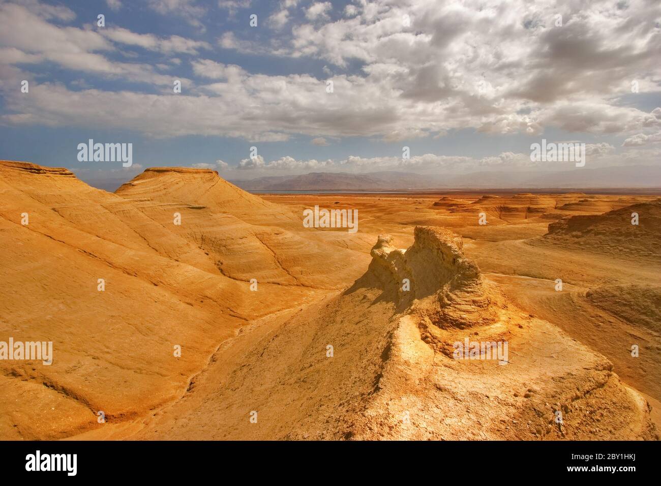 Orange desert hi-res stock photography and images - Alamy