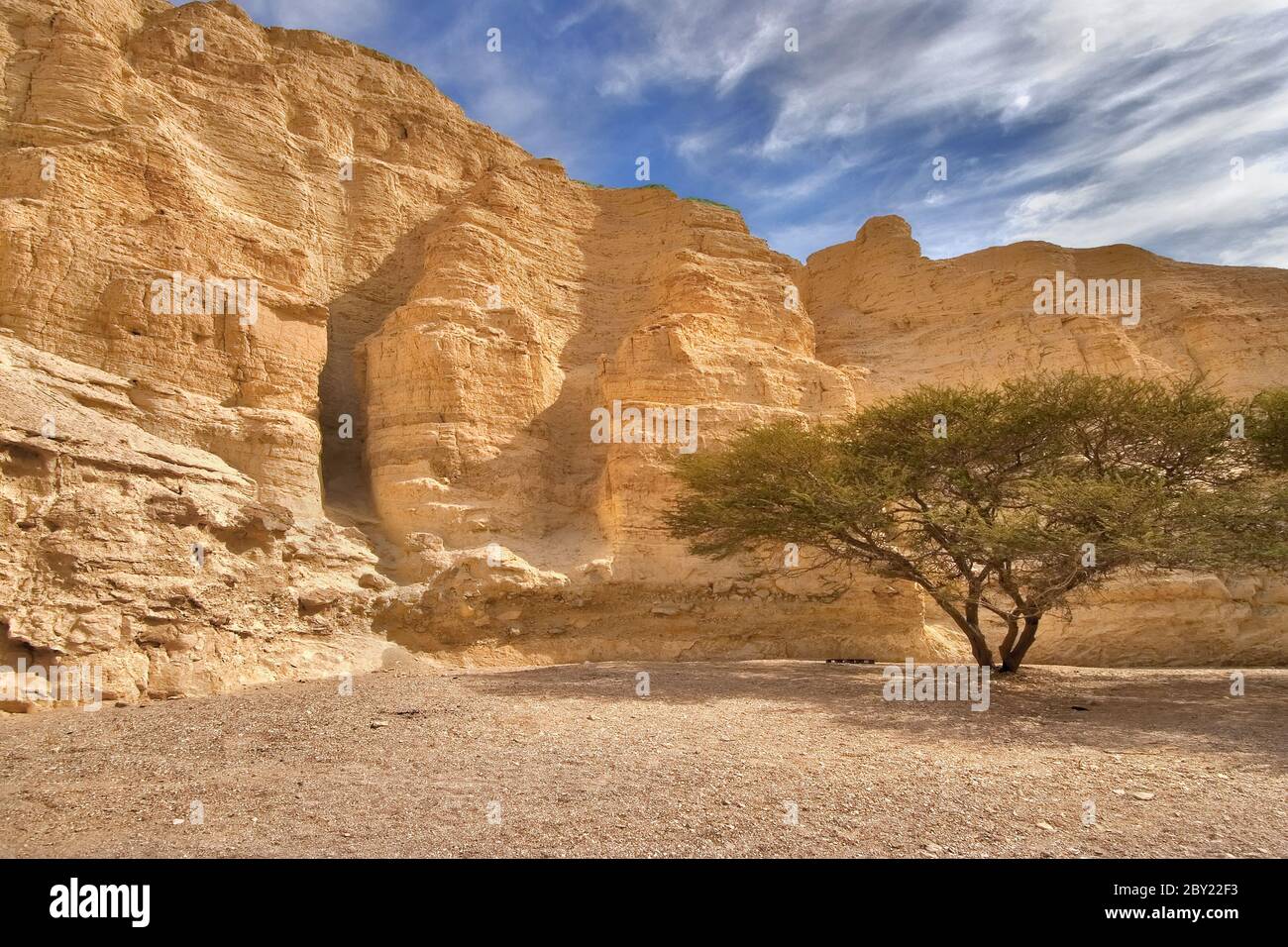 Barren landscape with stone walls hi-res stock photography and images ...