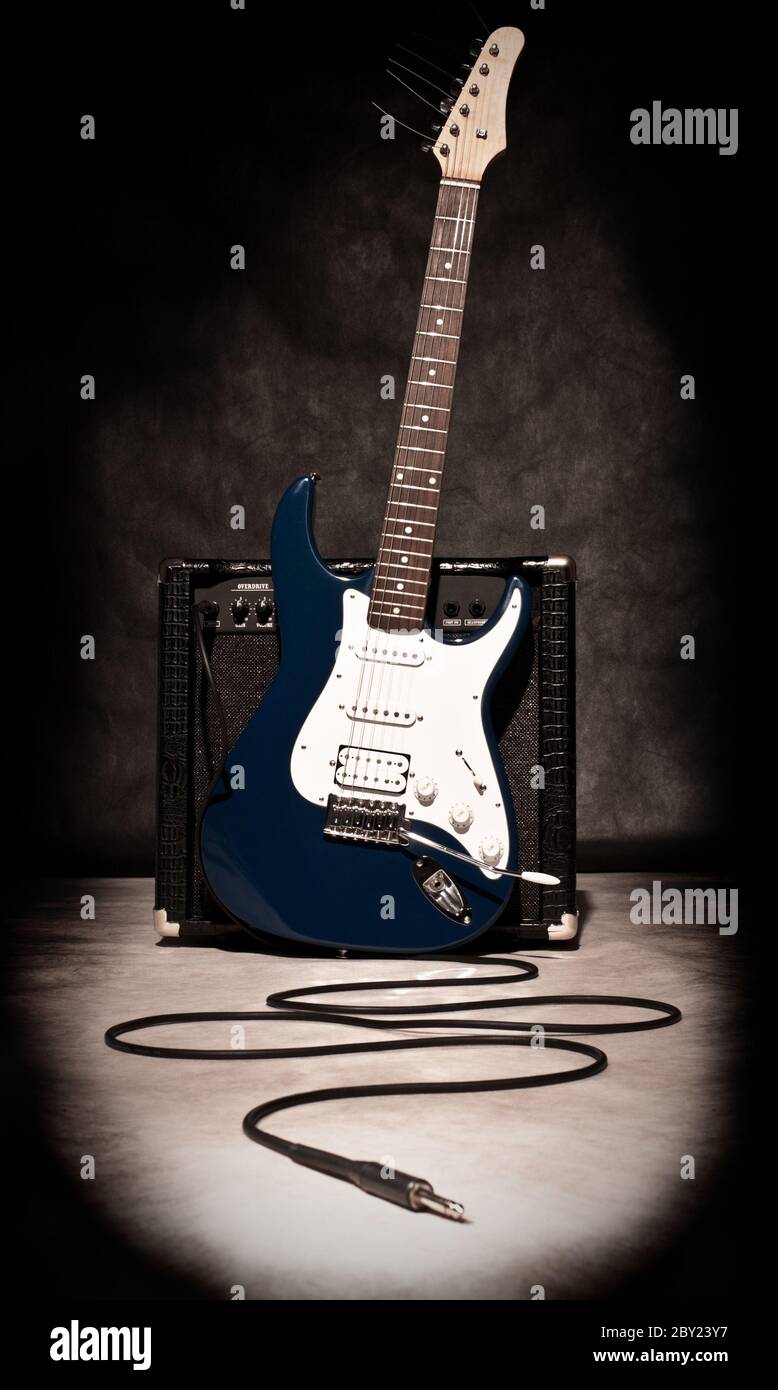 electric guitar and amplifier Stock Photo - Alamy