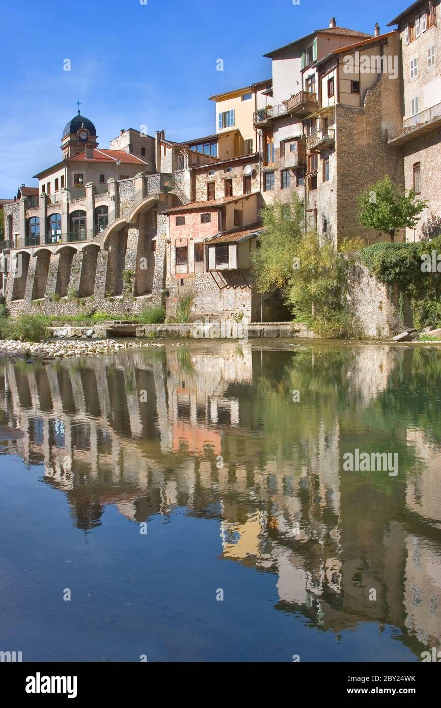Water canal mirror hi-res stock photography and images - Alamy