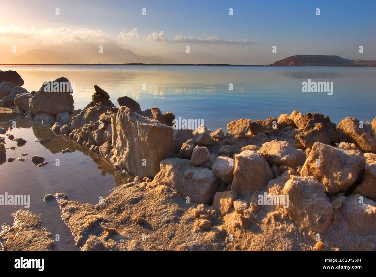 Clouds on horizon hi-res stock photography and images - Alamy