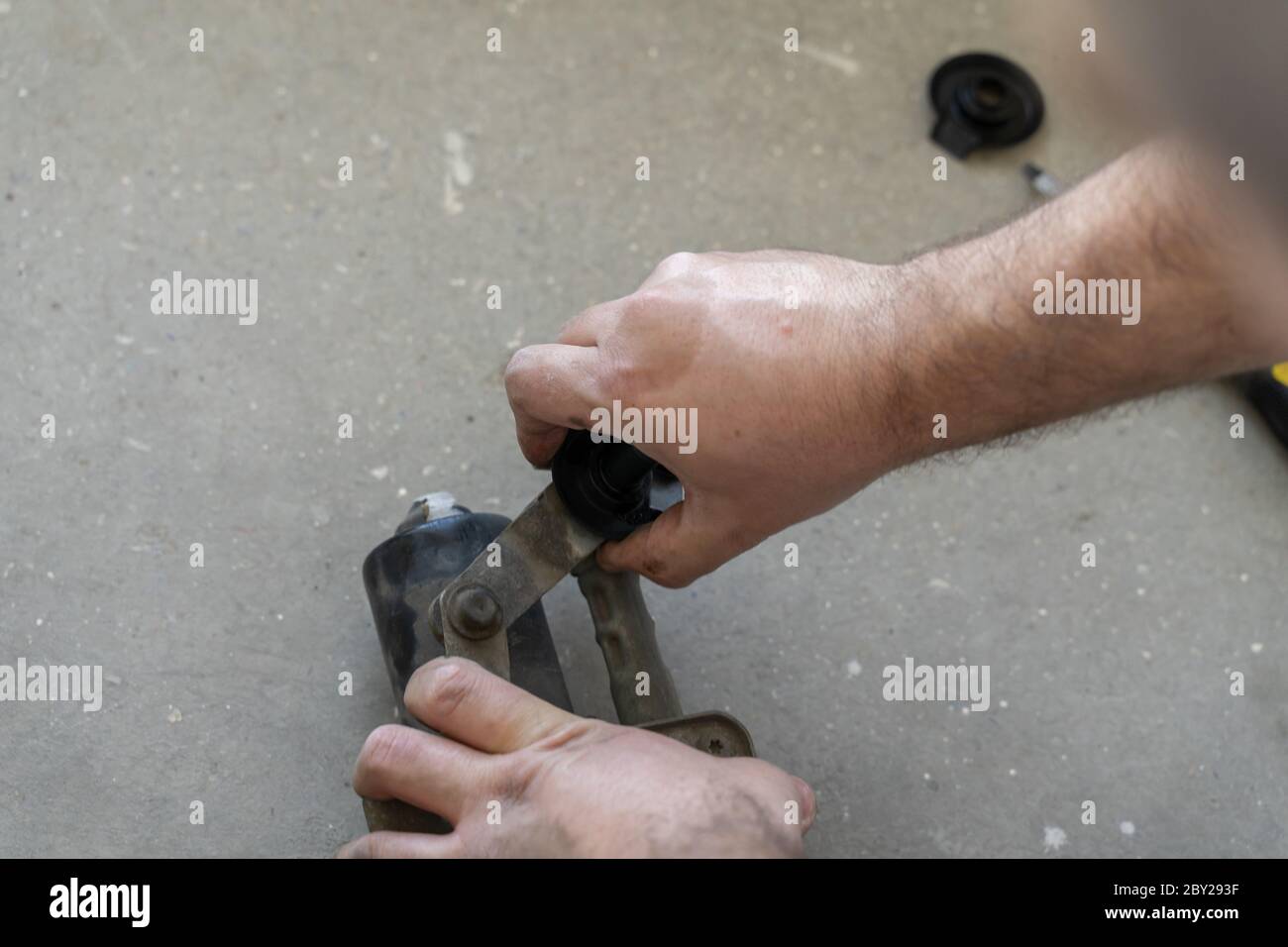 Mechanical disassembly hi-res stock photography and images - Alamy