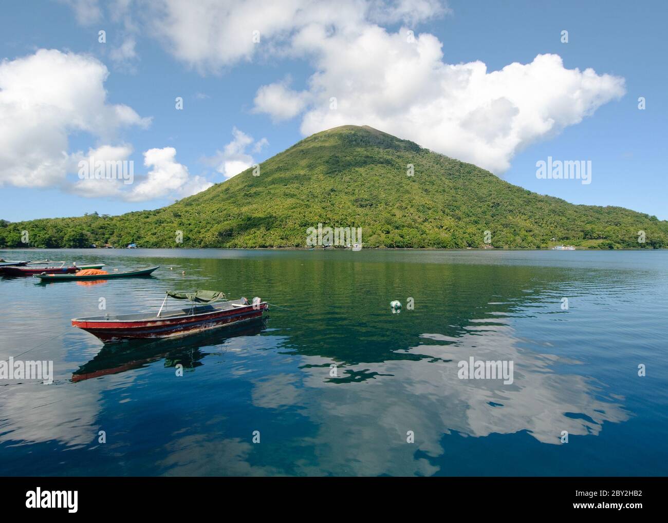 Gunung Api volcano, Banda islands, Indonesia Stock Photo - Alamy