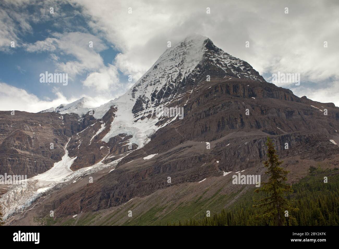 Robson trail hi-res stock photography and images - Alamy