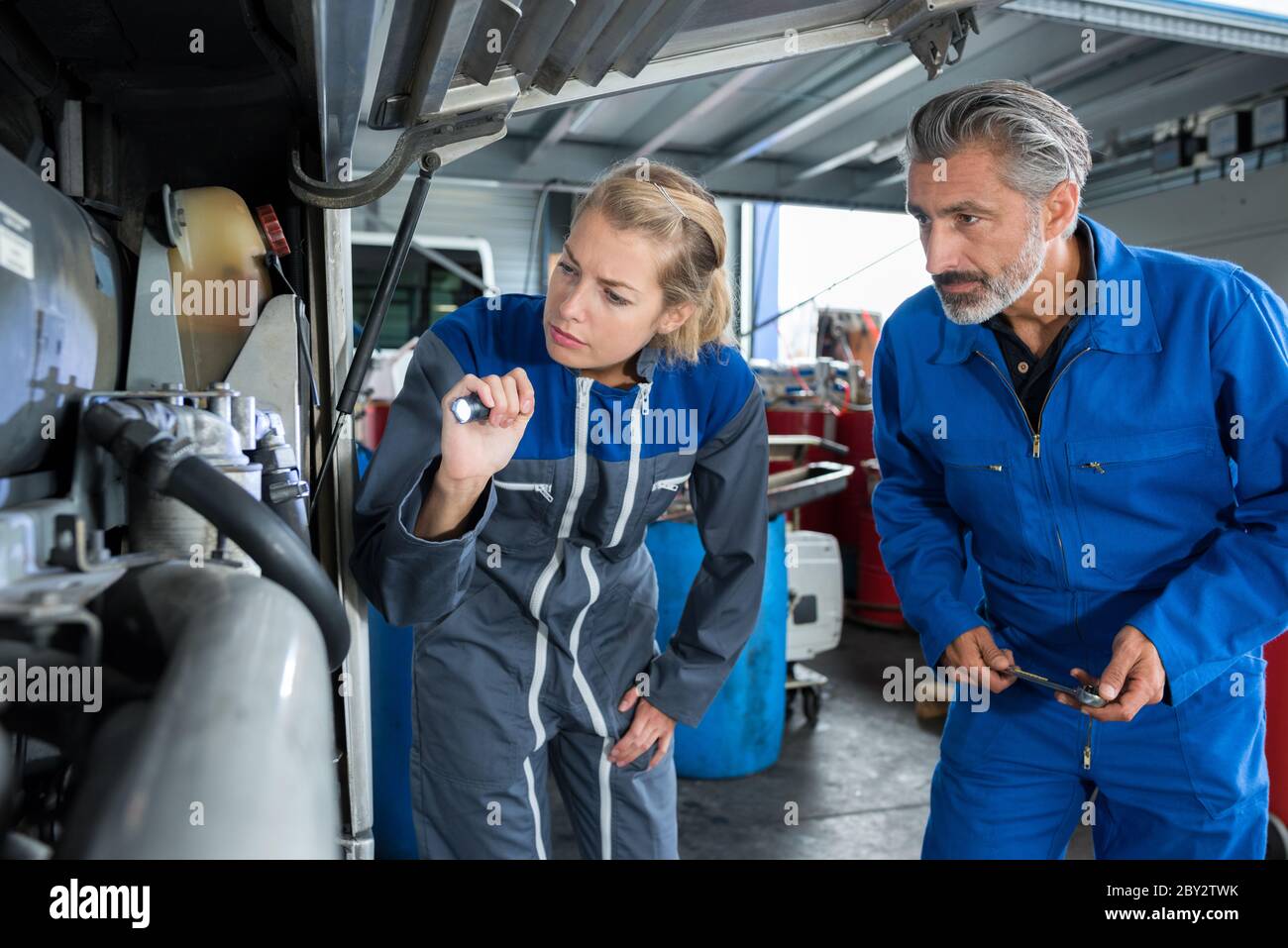 Female truck mechanic using hi-res stock photography and images - Alamy