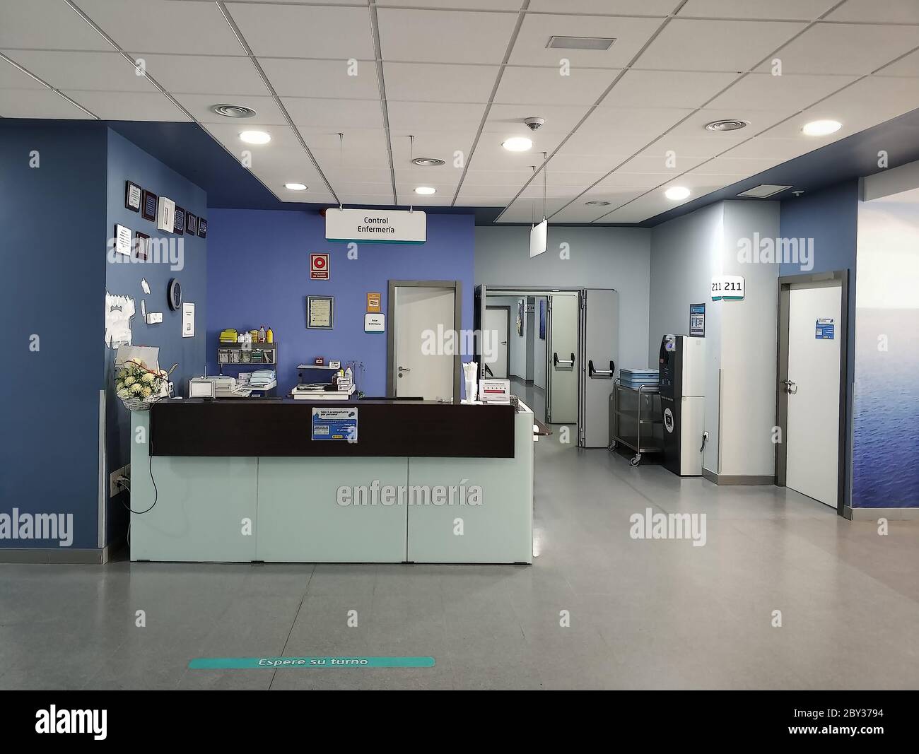 Nurses Station High Resolution Stock Photography and Images - Alamy