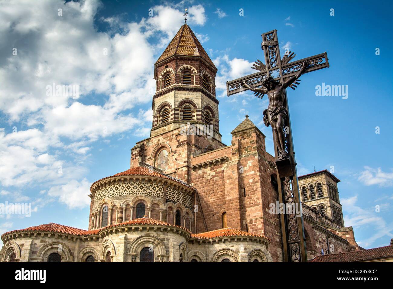 Chevet church romanesque hi-res stock photography and images - Alamy