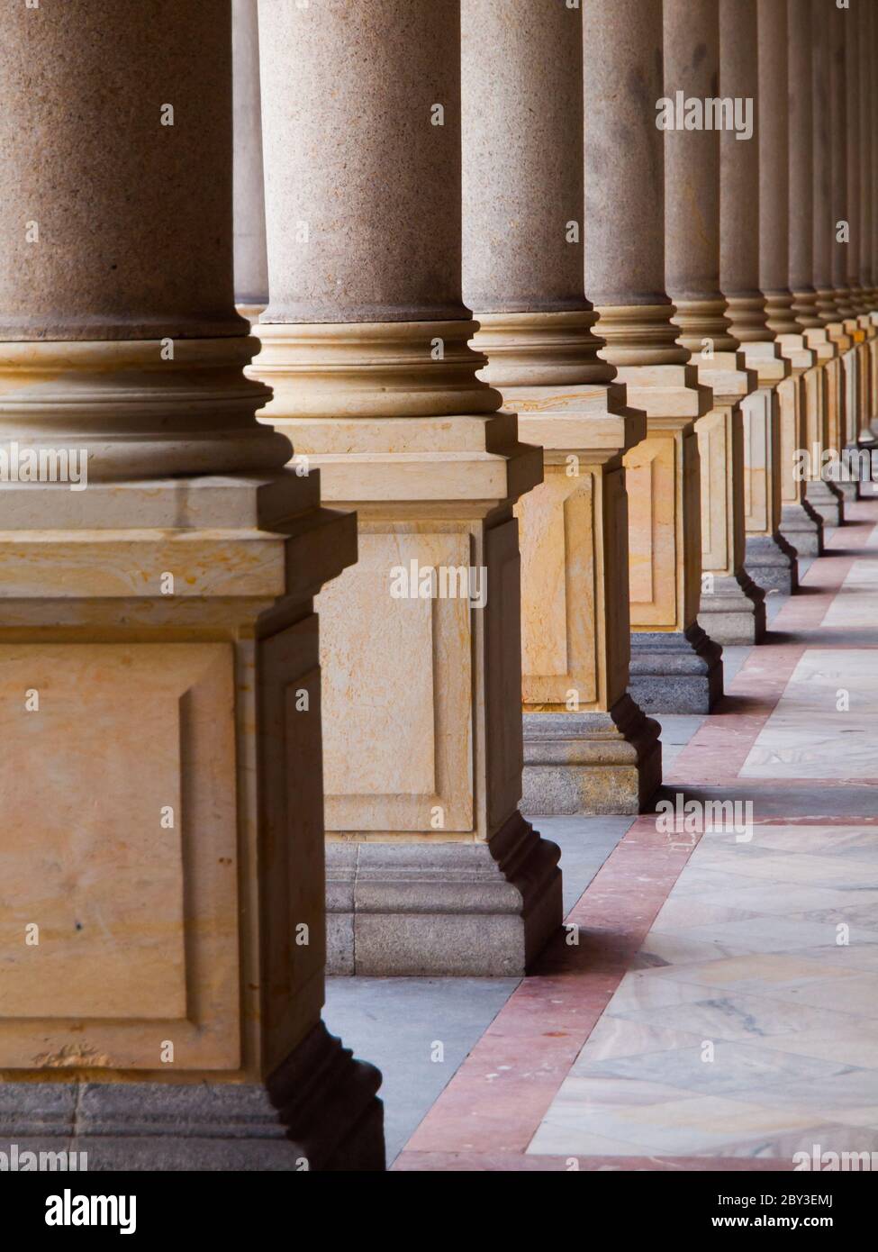 Architectural columns classic architecture hi-res stock photography and ...