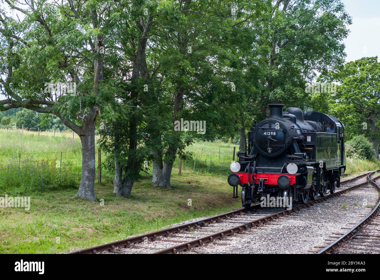 Locomotive running round its train hi-res stock photography and images ...