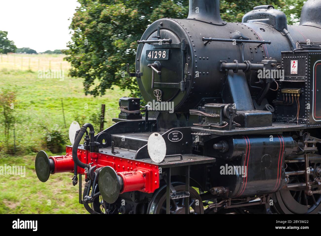 Steam locomotive Ivatt Class 2 2-6-2T NO.41298 "running round the train ...