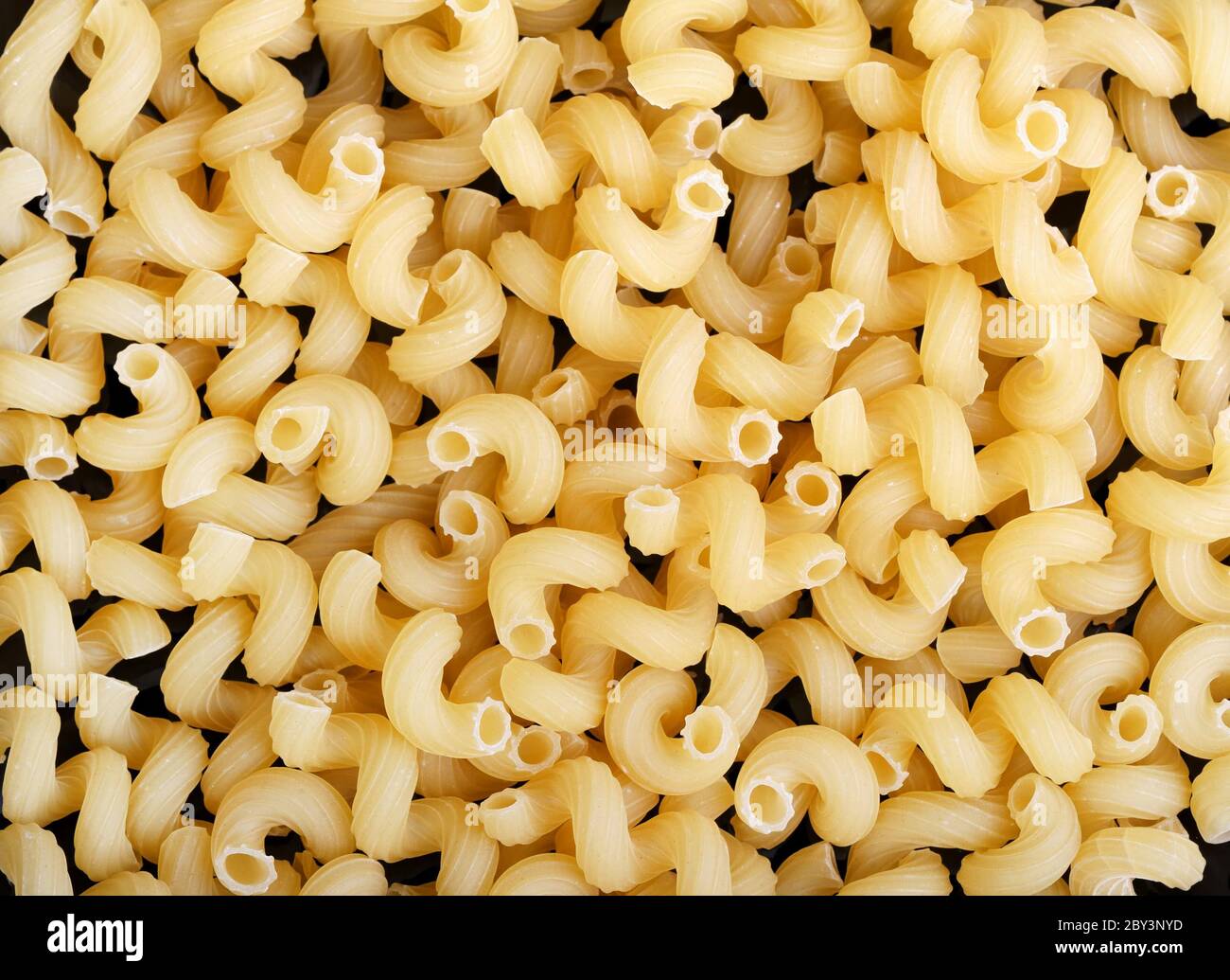 Straight pasta hi-res stock photography and images - Alamy