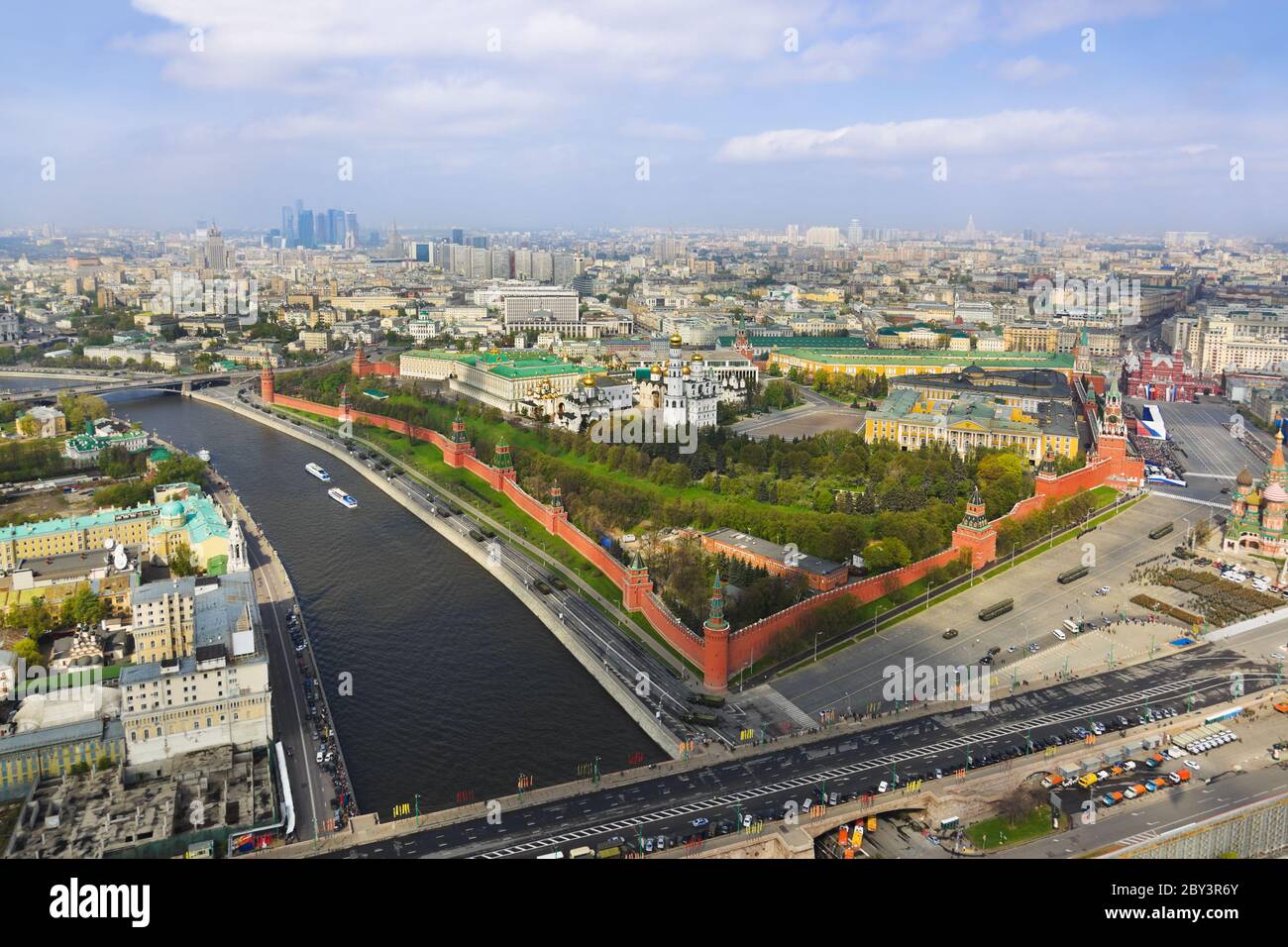 Parade of victory day at Moscow Kremlin Stock Photo - Alamy