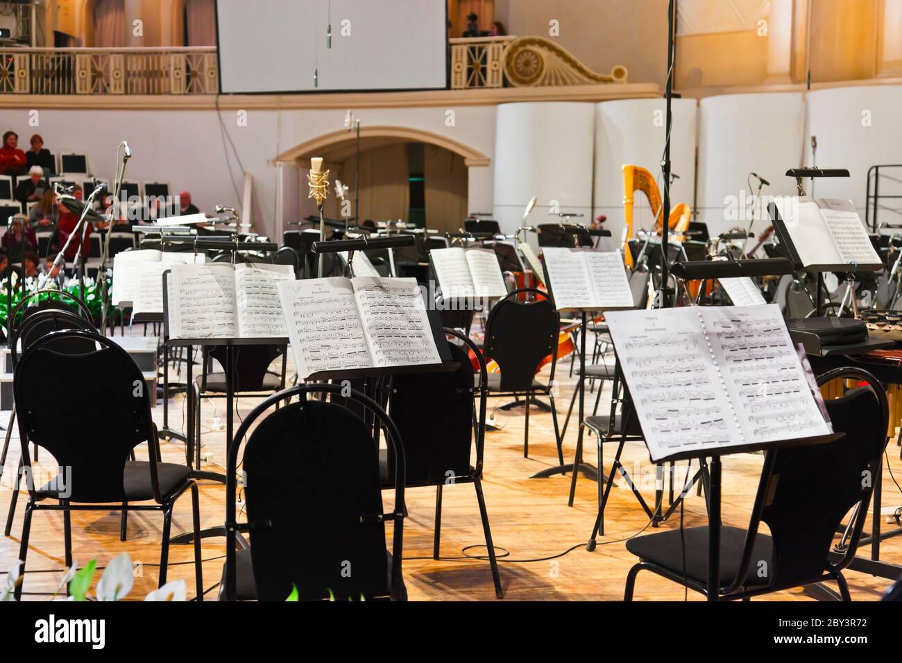 Musical instruments and sheet music Stock Photo - Alamy