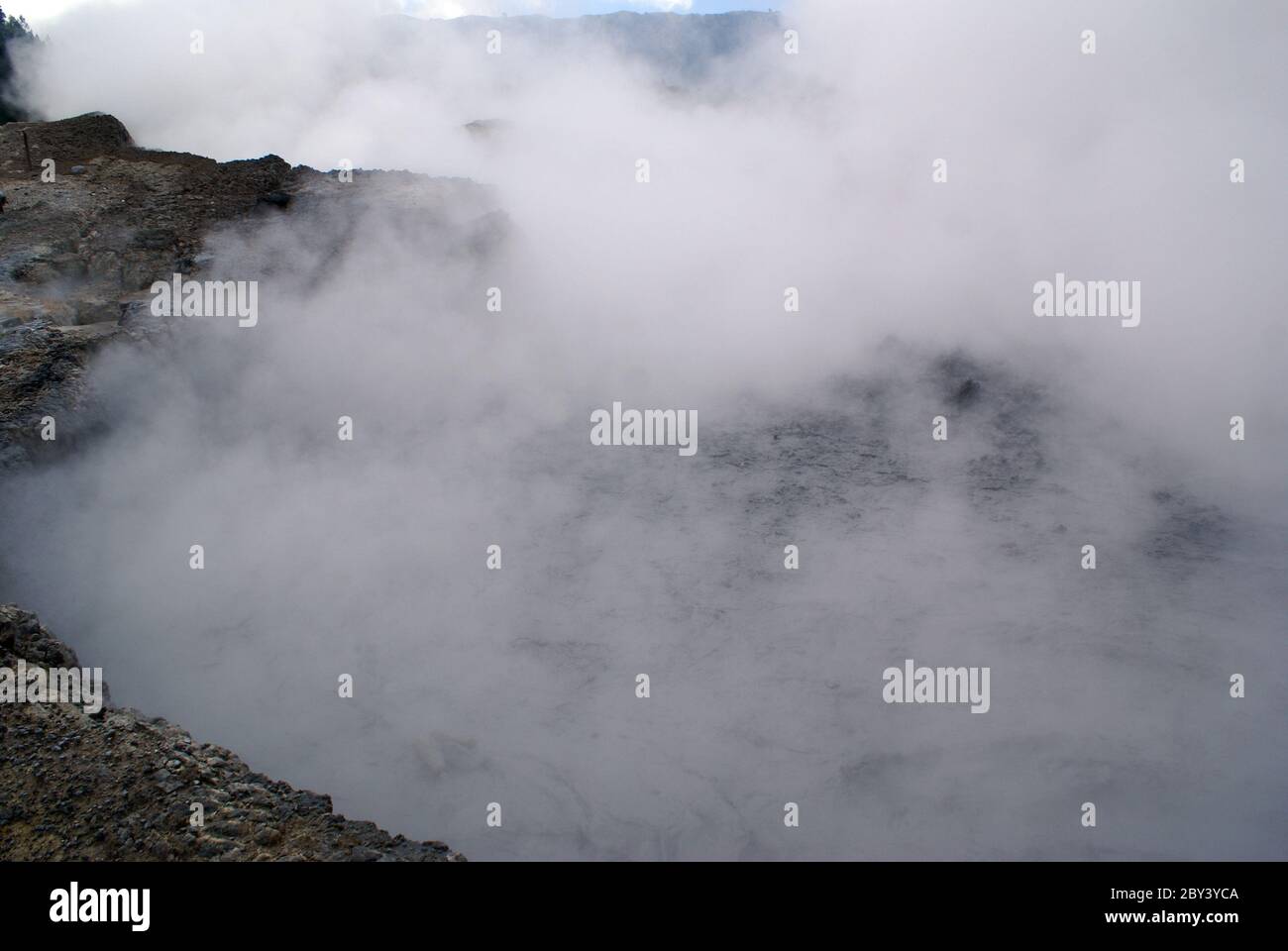 Water fumes hi-res stock photography and images - Alamy
