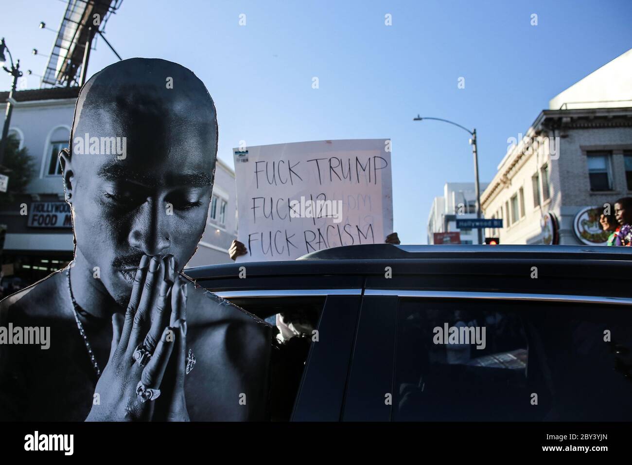 Tupac hi-res stock photography and images - Alamy