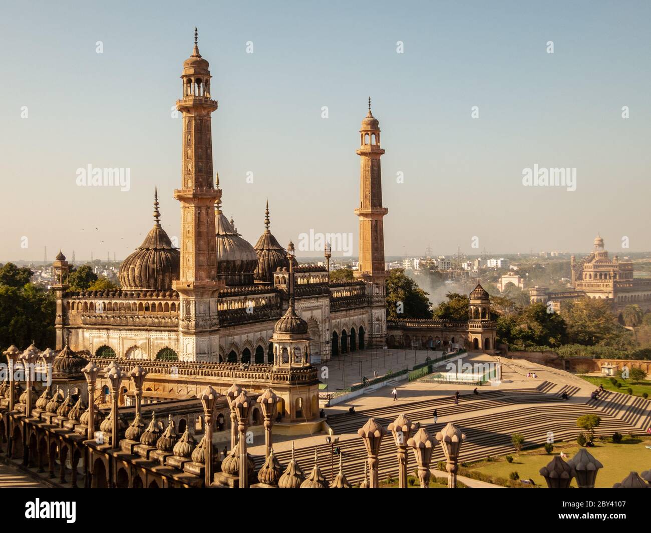 Bara imambara (lucknow, india) hi-res stock photography and images - Alamy