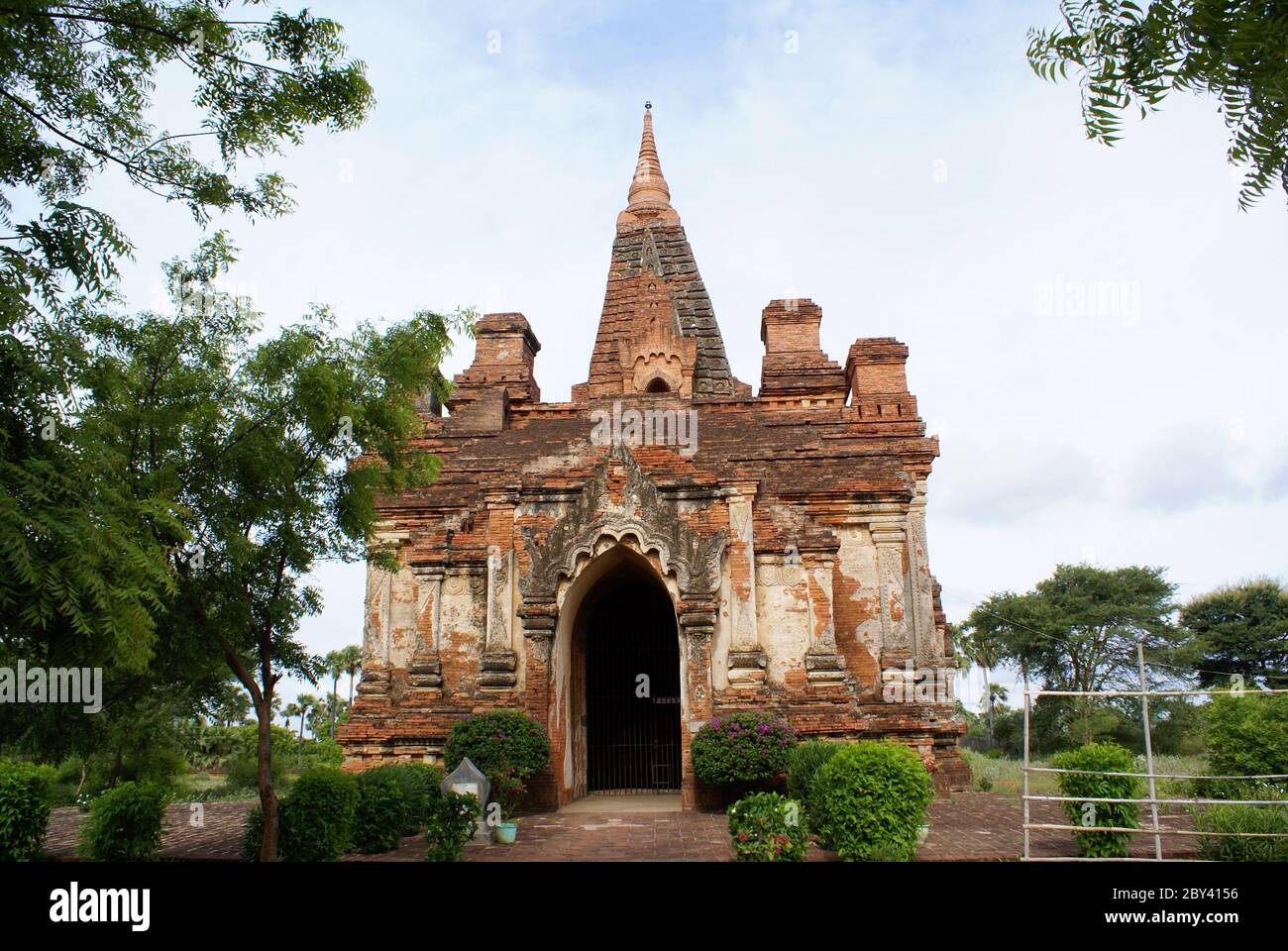 Brick temple hi-res stock photography and images - Alamy