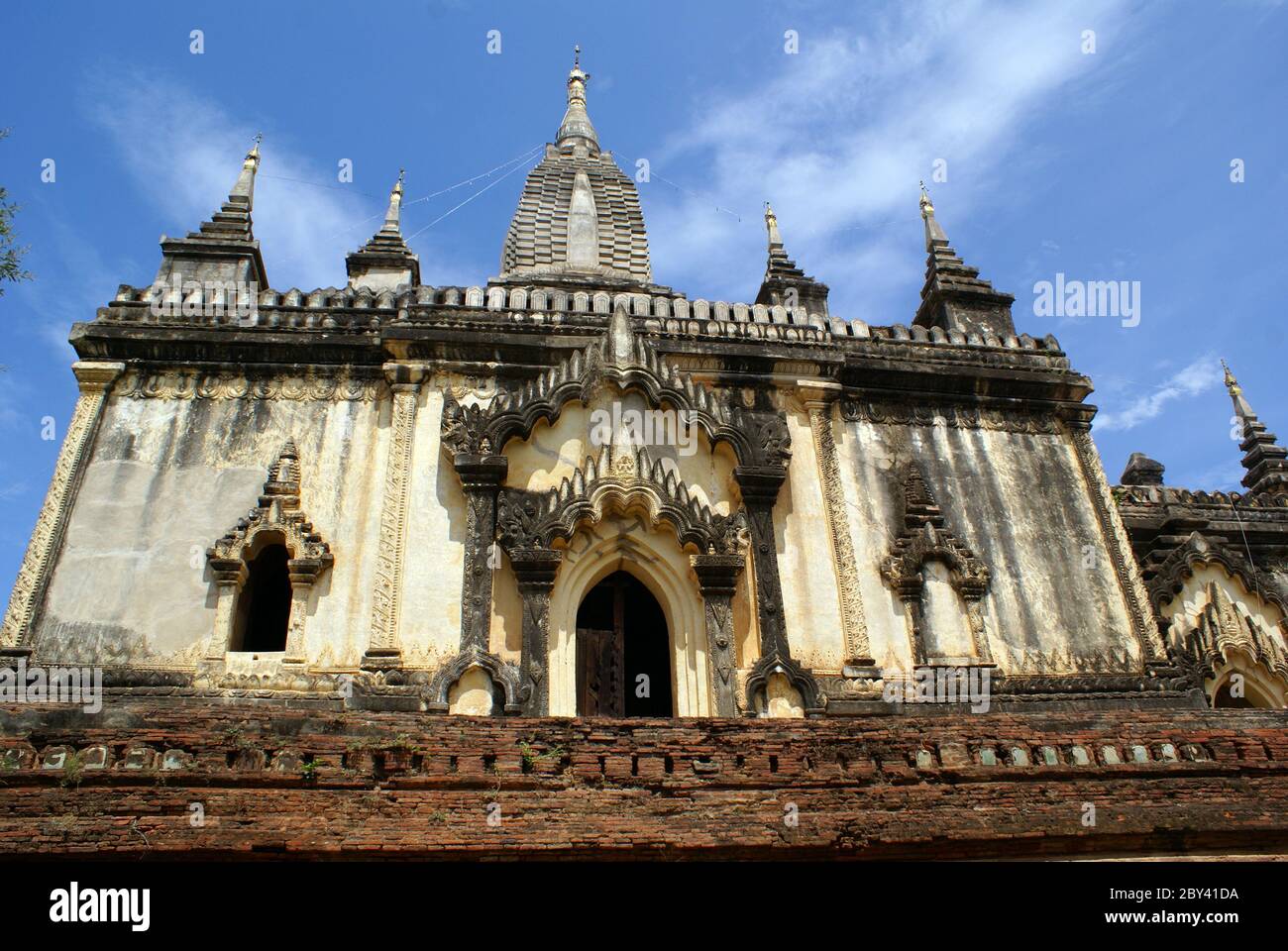 Pagoda spire hi-res stock photography and images - Alamy