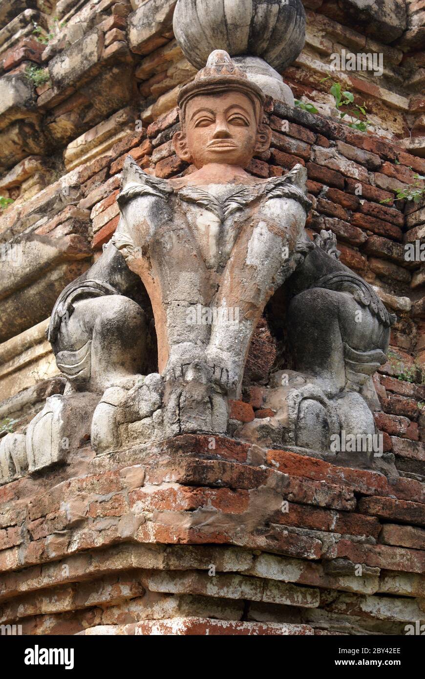 Lion man sculpture hi-res stock photography and images - Alamy