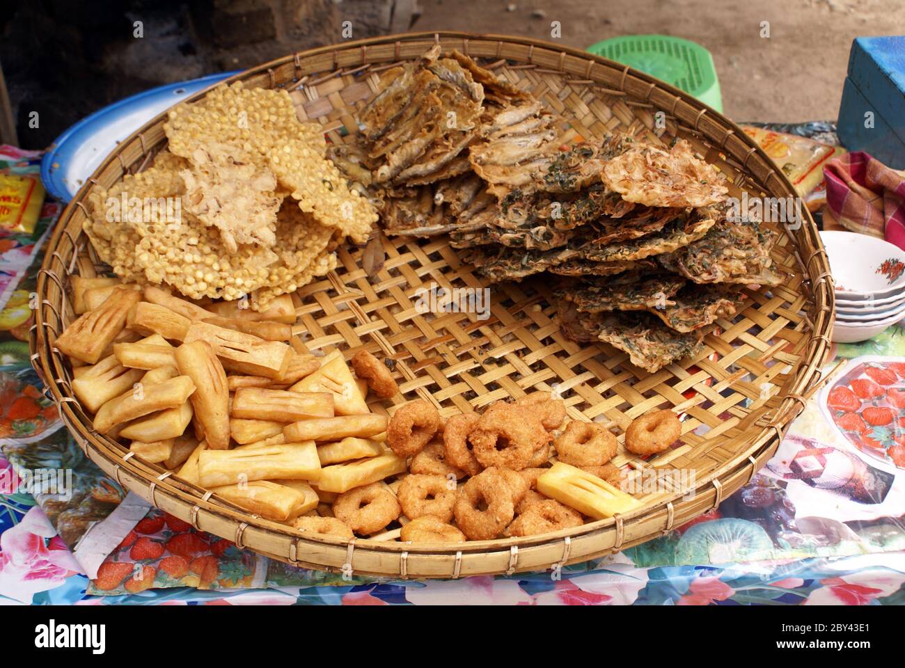Southeast asia fast food hi-res stock photography and images - Alamy