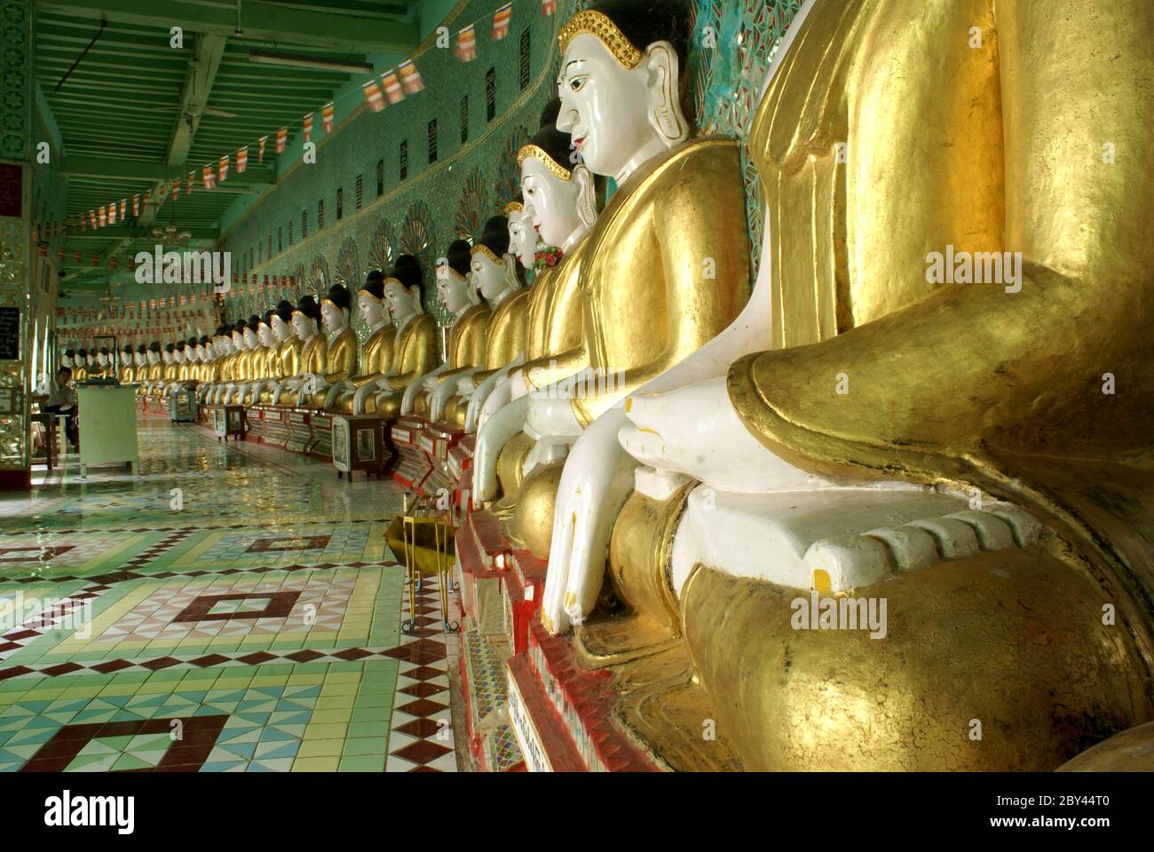 1000 buddhas temple hi-res stock photography and images - Alamy