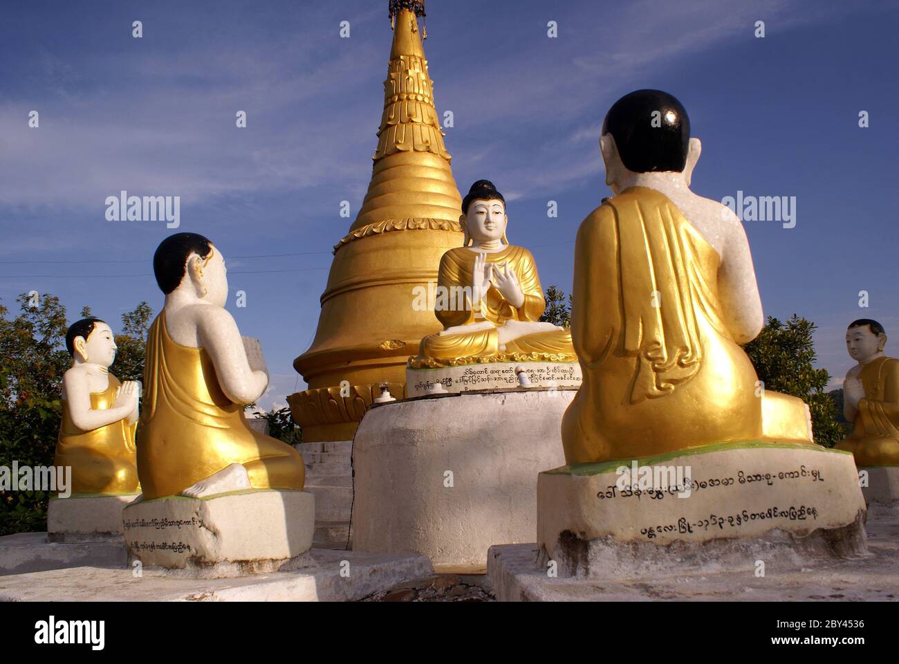 Buddha and monks Stock Photo - Alamy