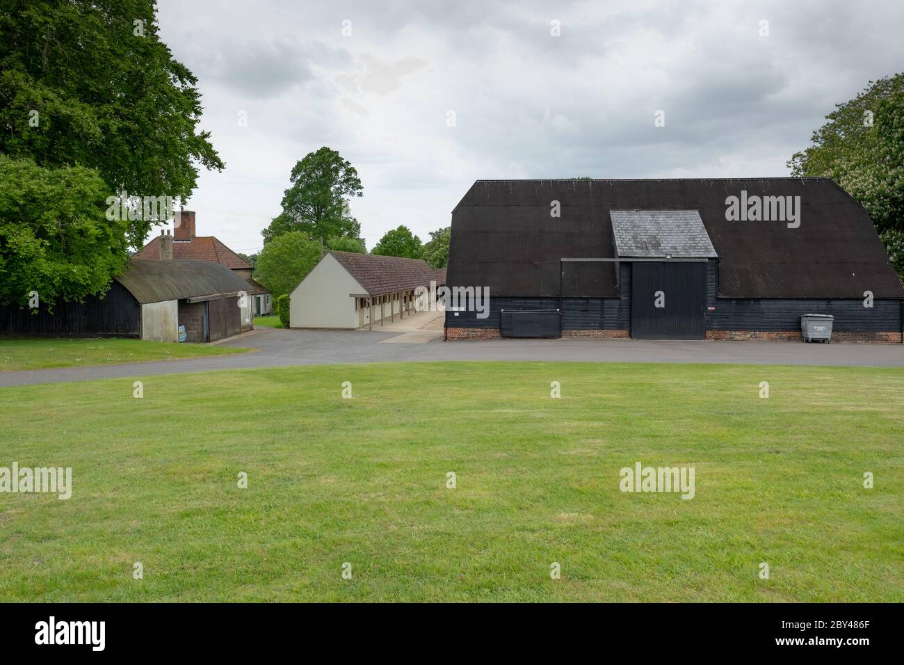 Trainer Stables Stable High Resolution Stock Photography and Images - Alamy