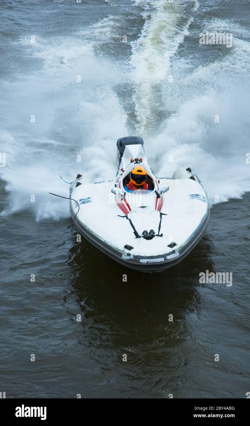 Highspeed boat hi-res stock photography and images - Alamy
