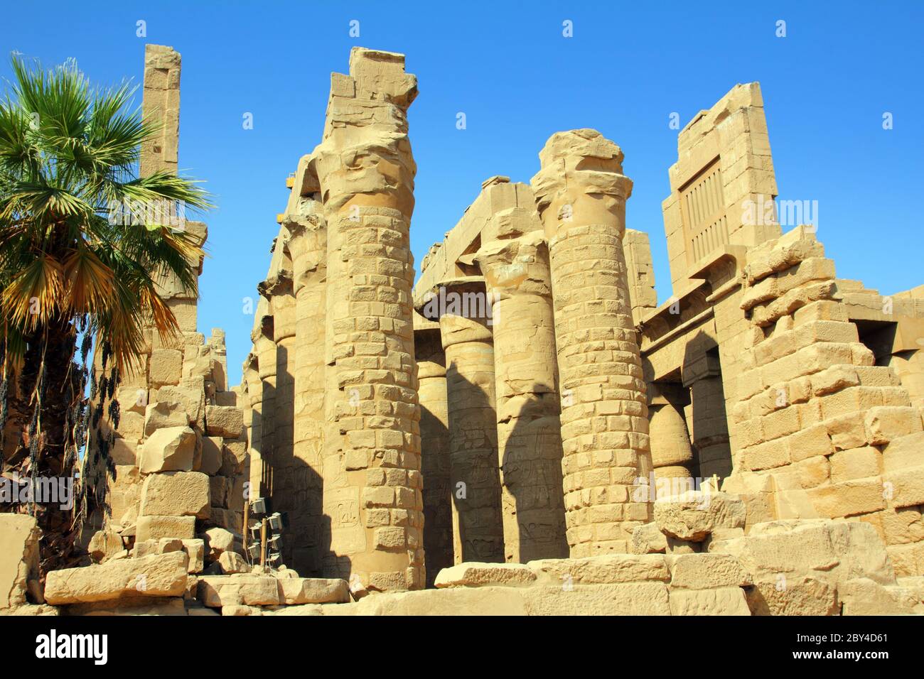 Karnak columns hi-res stock photography and images - Alamy