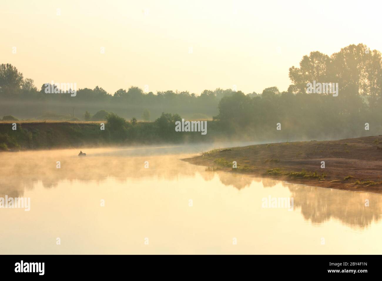 Fishing in the fog hi-res stock photography and images - Alamy