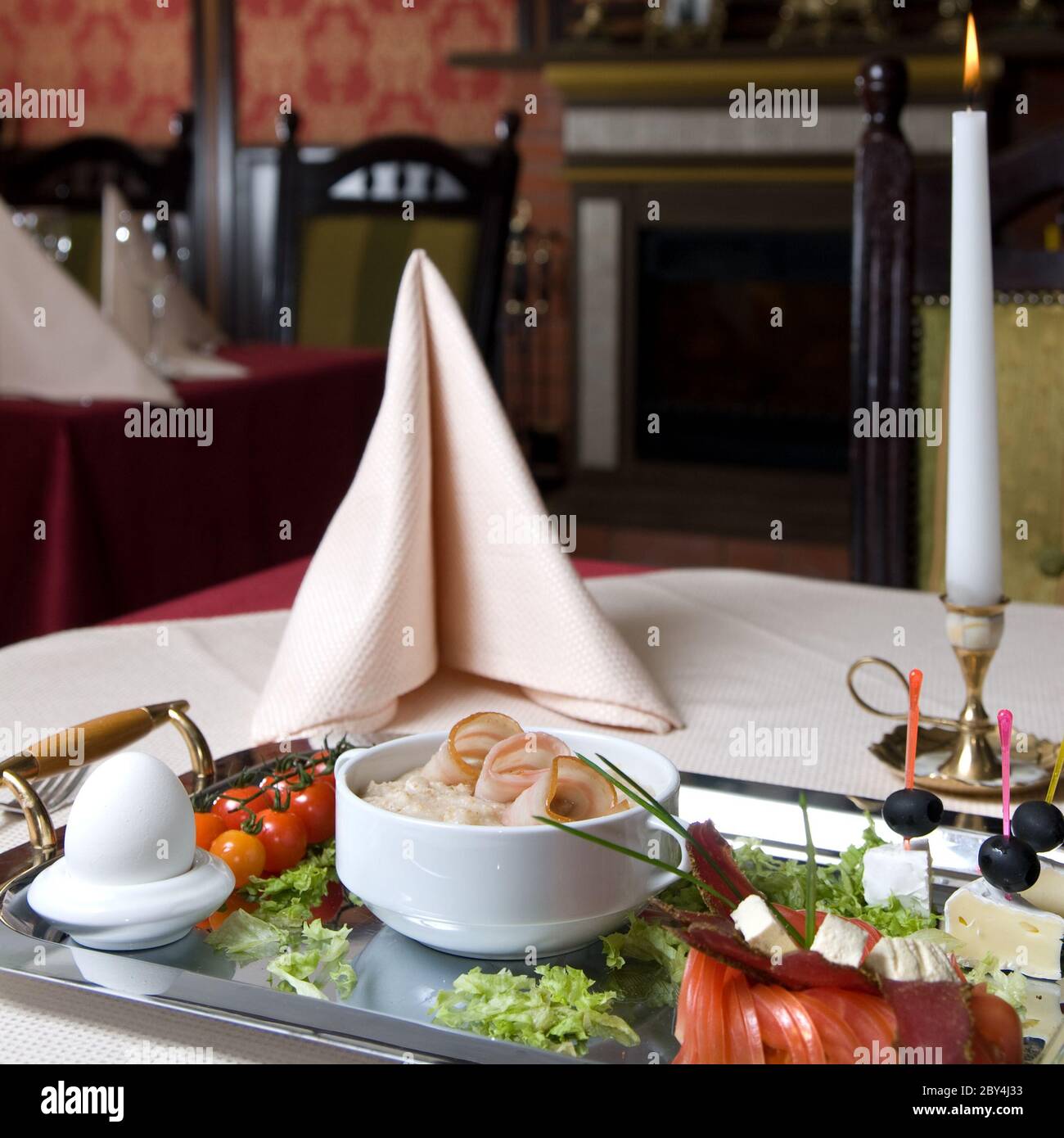 English breakfast on the plate in restaurant Stock Photo - Alamy