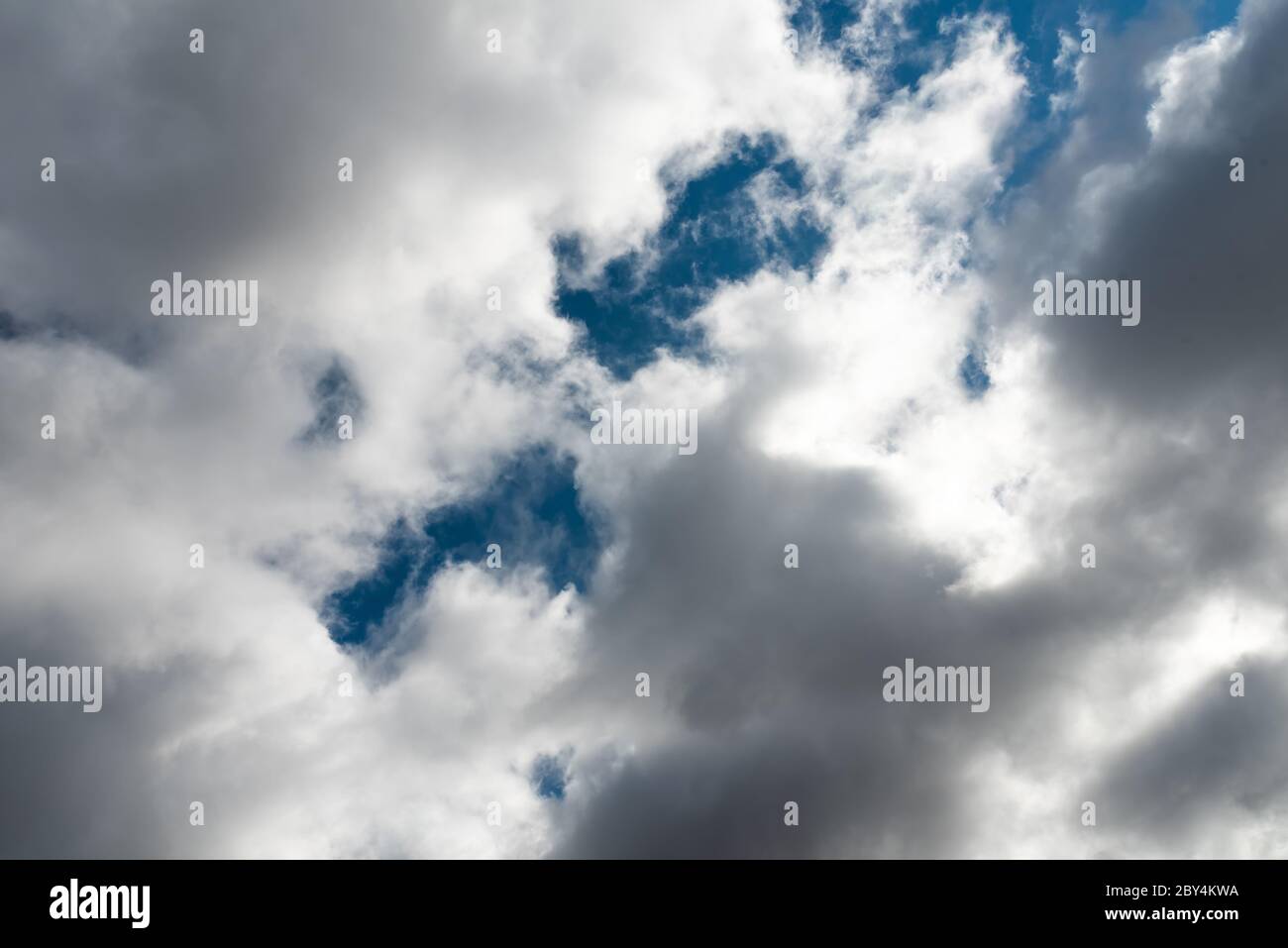 Beautiful sky with volumetric clouds, and the rays of the sun Stock ...