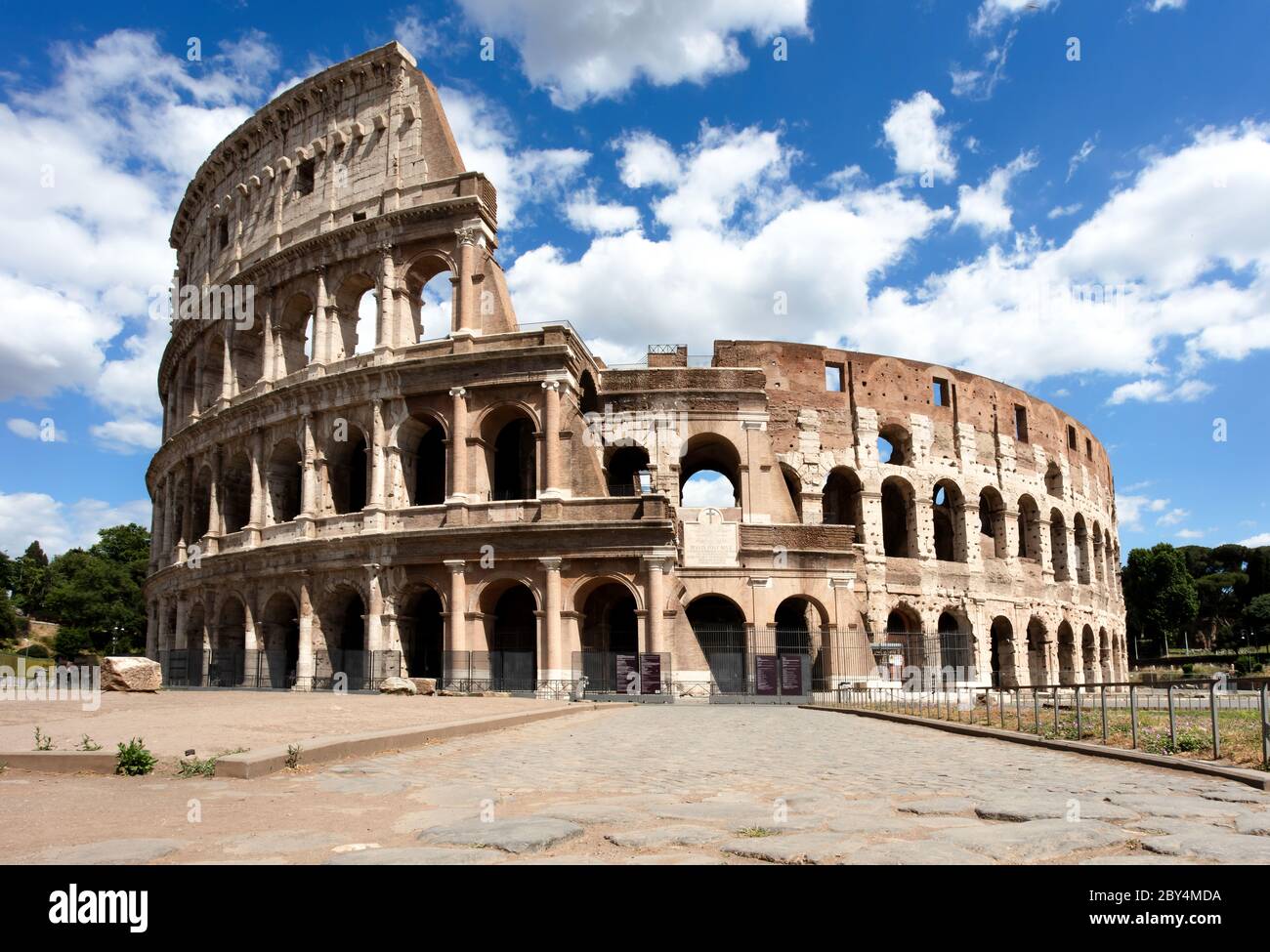 Largest amphitheatre in world hi-res stock photography and images - Alamy